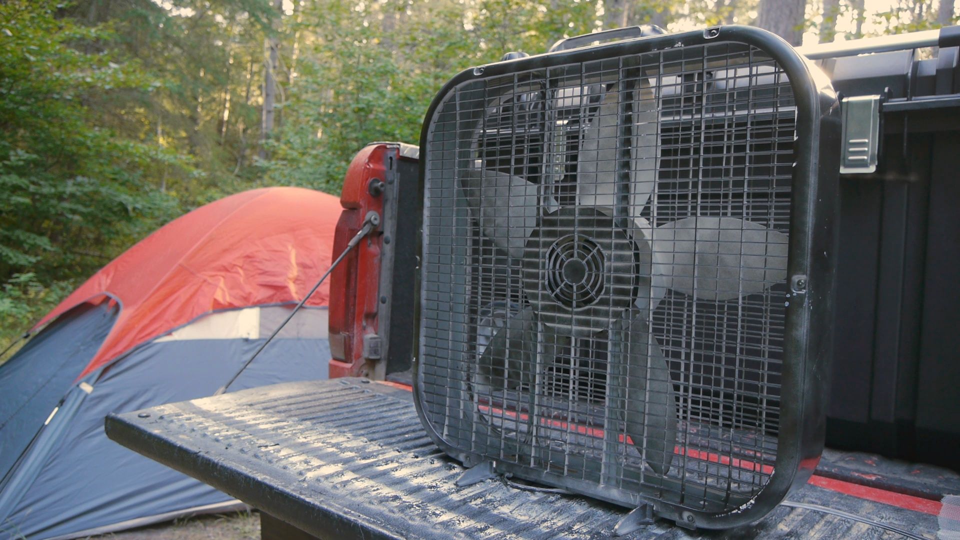 How to Get Rid of Mosquitoes With a Fan & Window Screen : 4 Steps (with ...