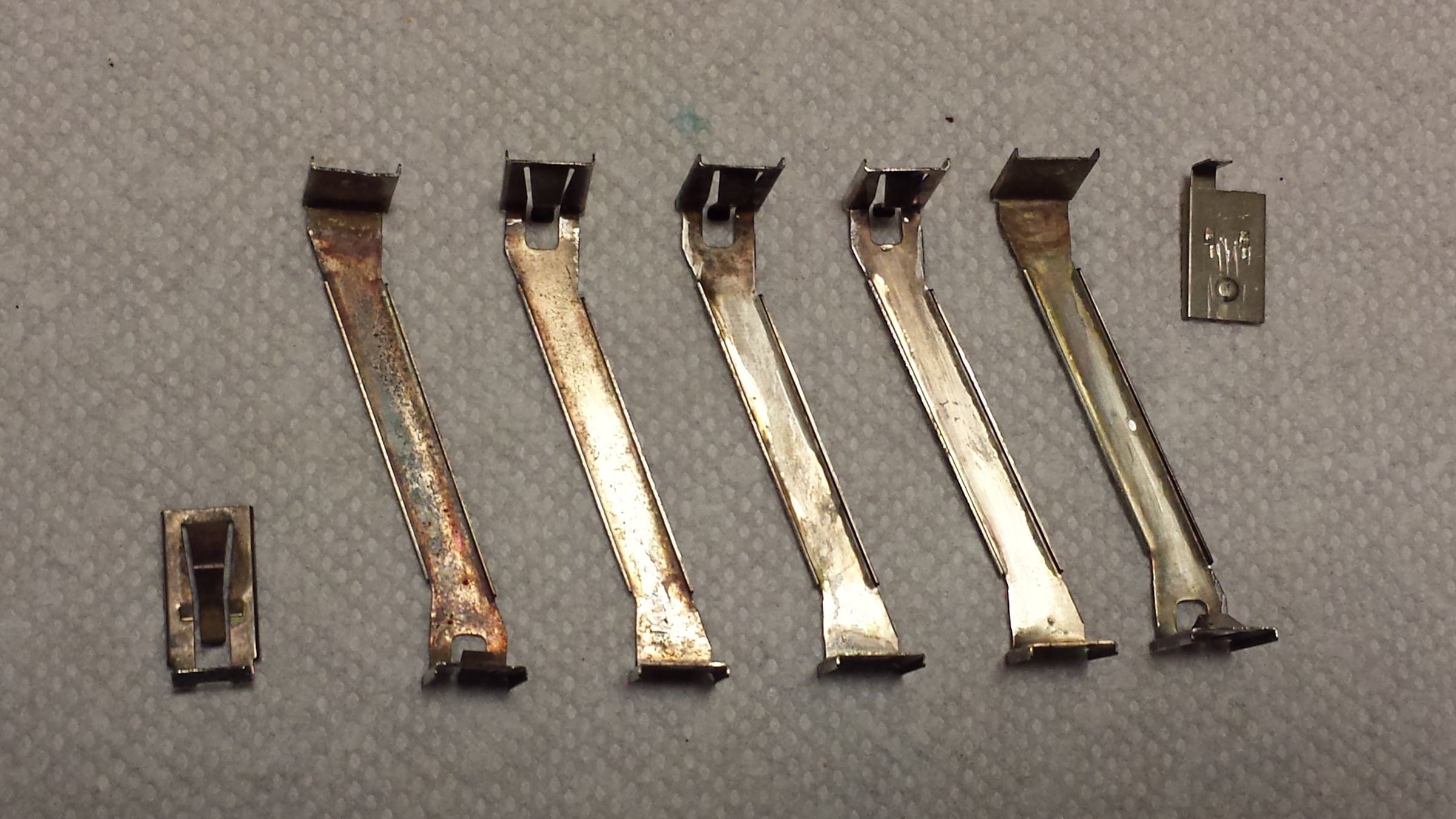 Restoring Corroded Battery Contacts : 7 Steps (with Pictures ...