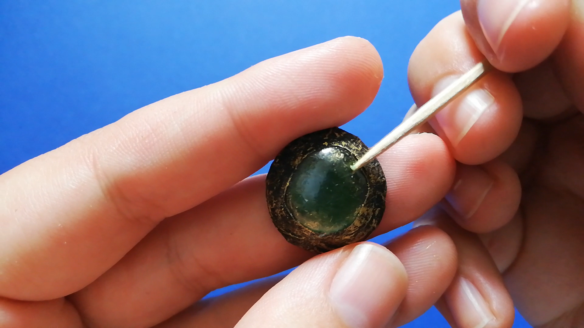 Plastic Bottle & Soda Can Gemstones : 12 Steps (with Pictures ...