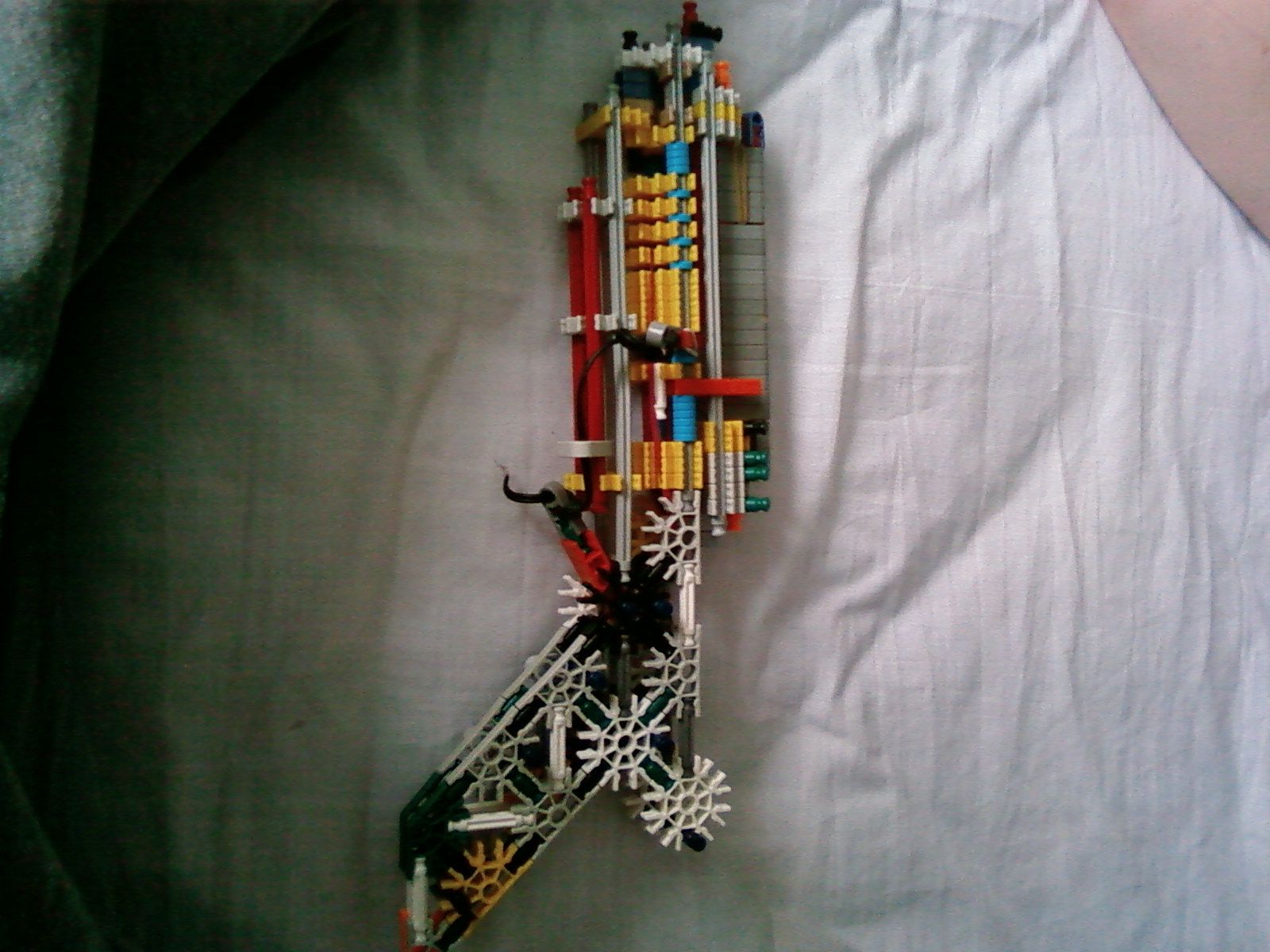 Knex Hang Gun : 6 Steps - Instructables