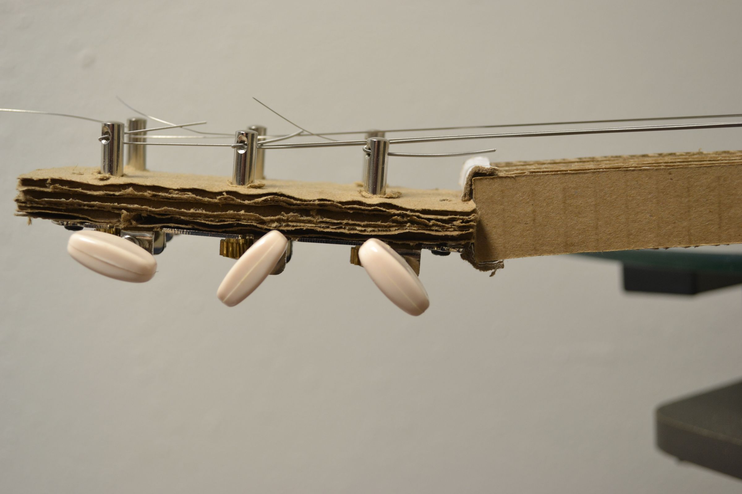 Cardboard Electric Guitar : 12 Steps (with Pictures) - Instructables