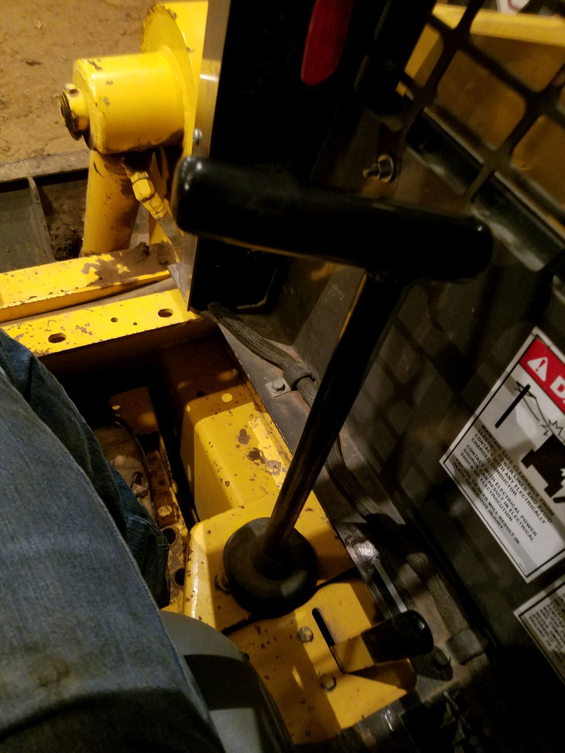 How to Run a Gehl Skid-steer : 6 Steps - Instructables