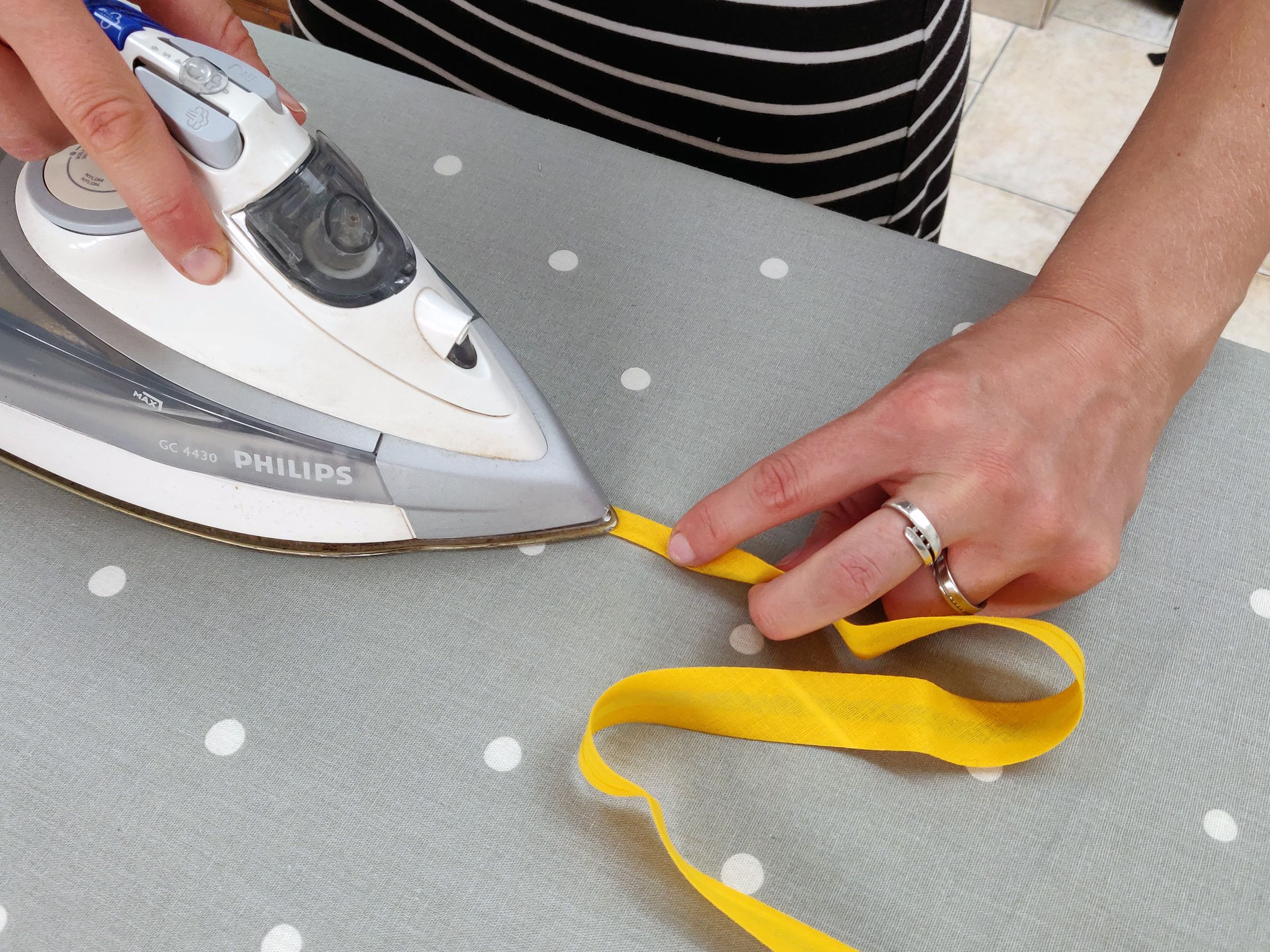 DIY Fabric Party Flags : 5 Steps (with Pictures) - Instructables