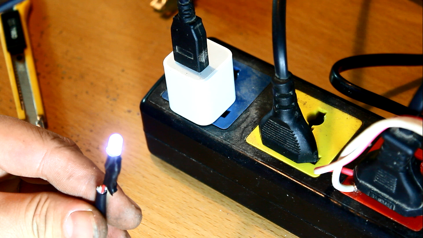 LED Using USB Cable : 5 Steps - Instructables