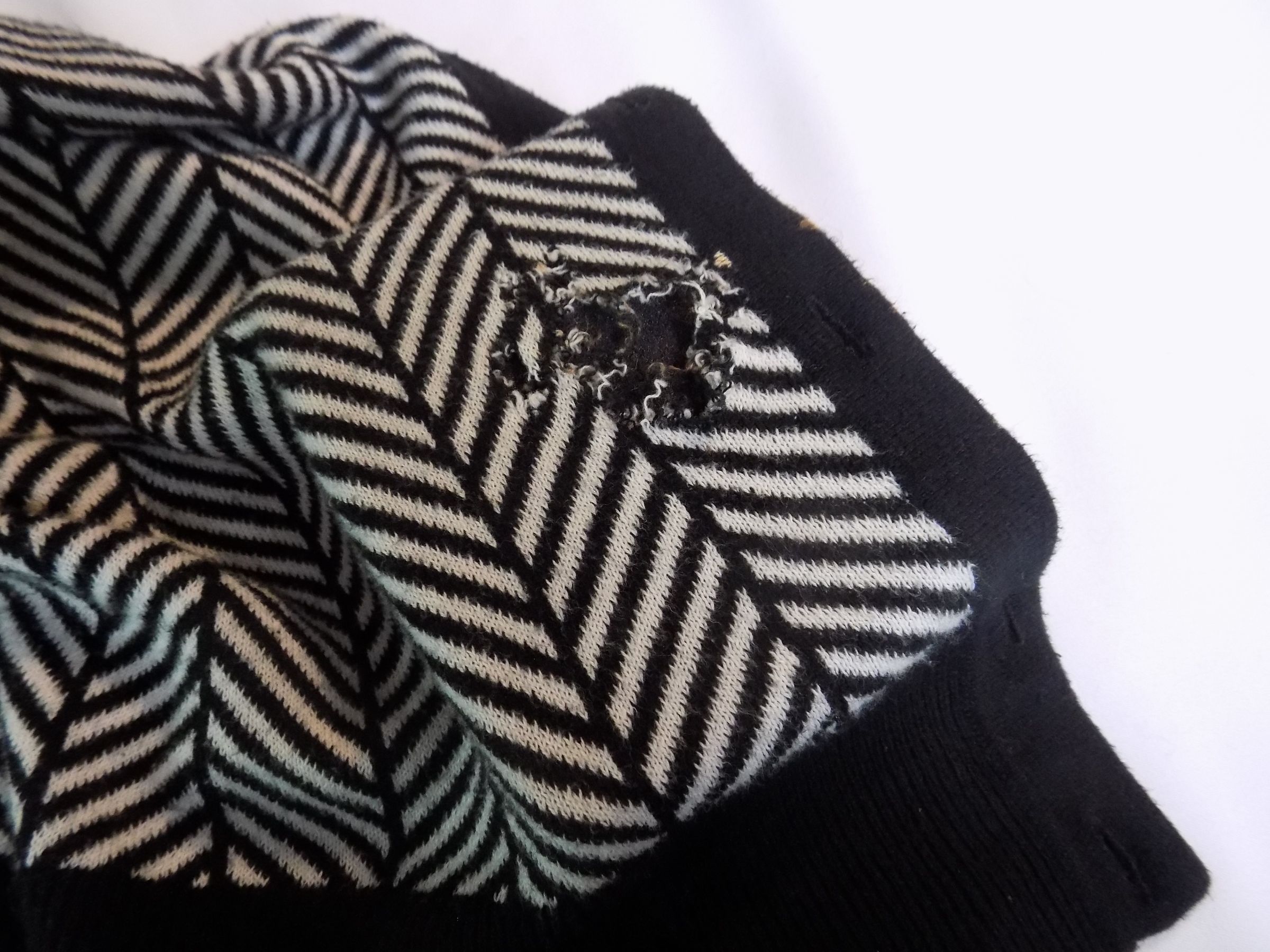 Patch a Hole With Needle Felting : 8 Steps (with Pictures) - Instructables