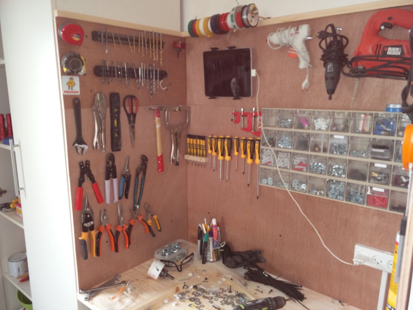 Tools_Wall_Mount : 12 Steps (with Pictures) - Instructables