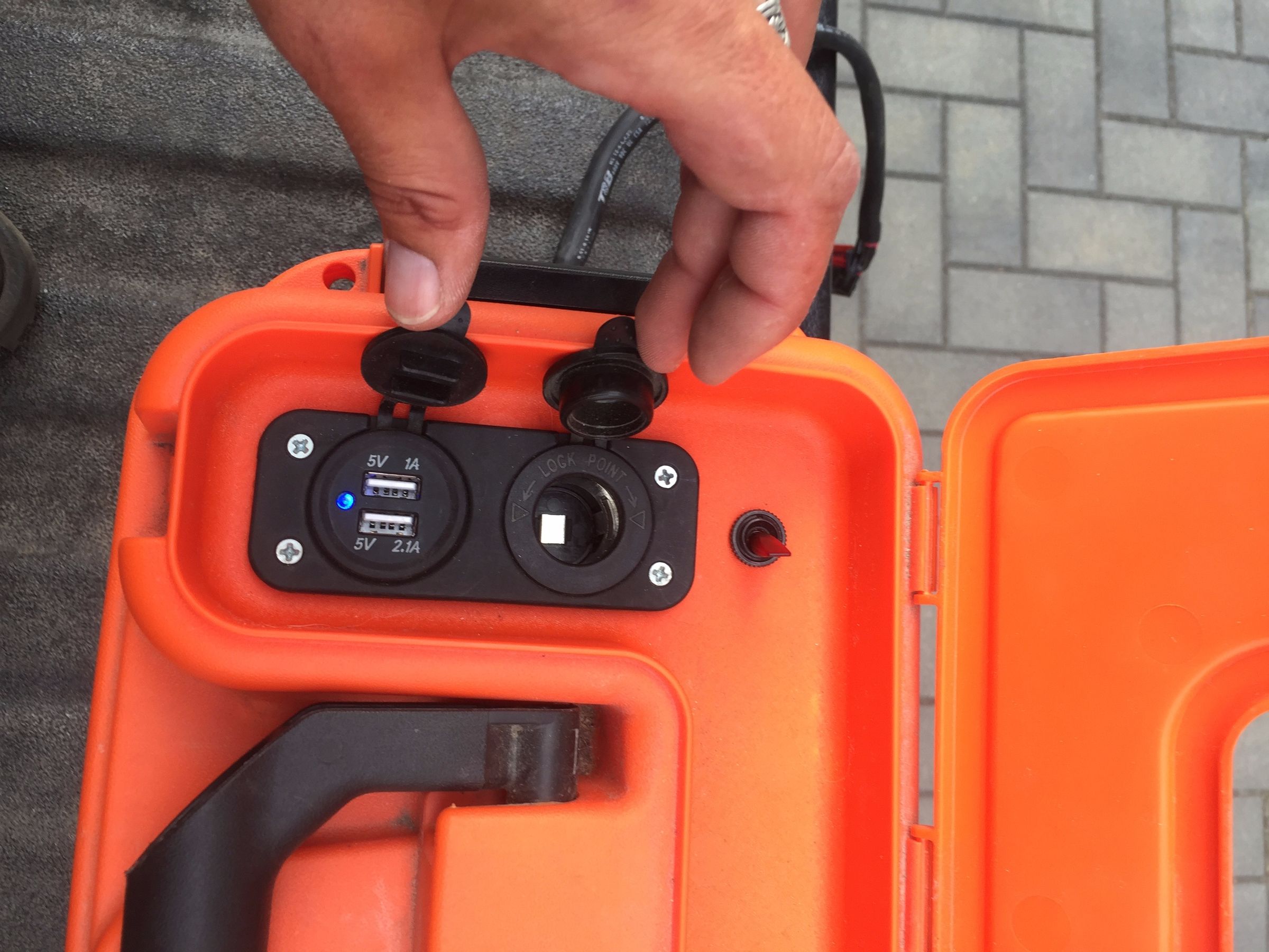 12V Battery Box (with Pictures) - Instructables