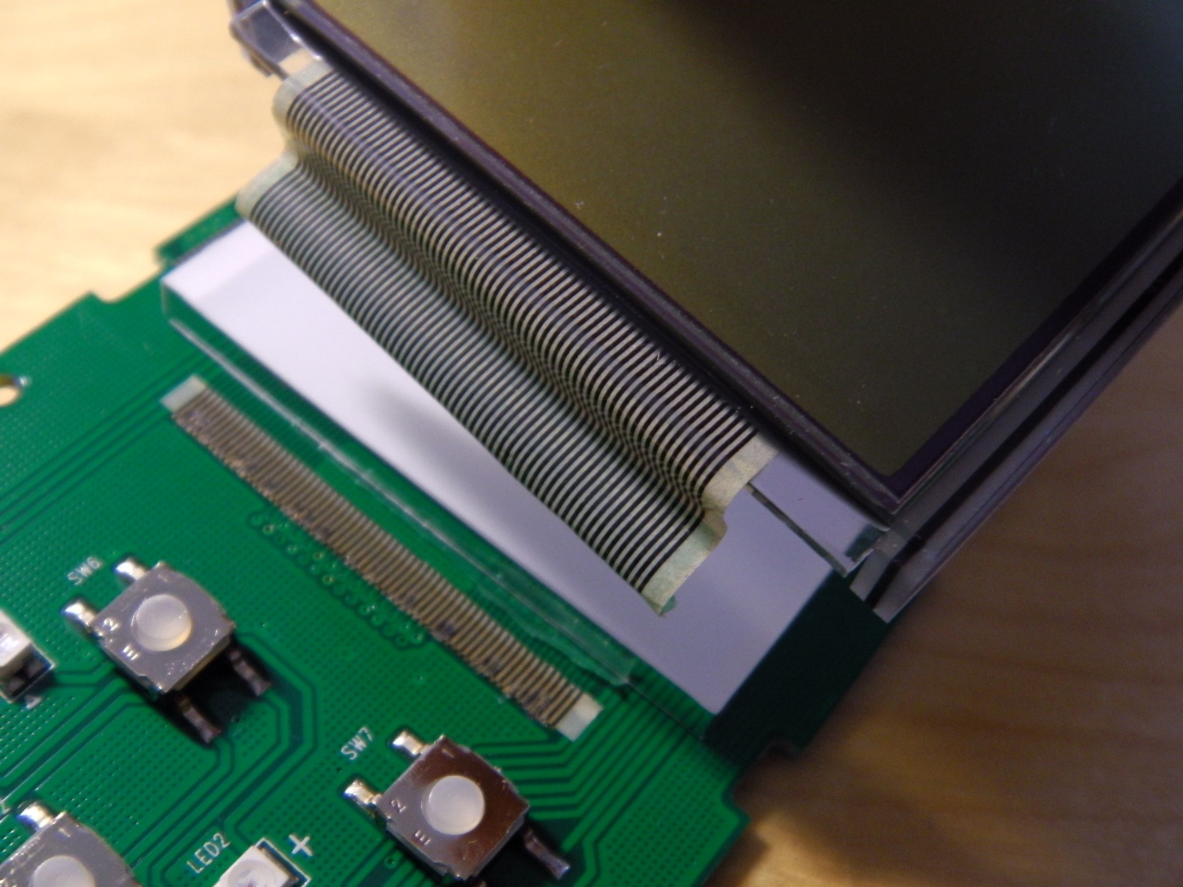 How to Remove and Re-attach LCD Ribbon From a PCB With a Fine Pitch : 9 ...