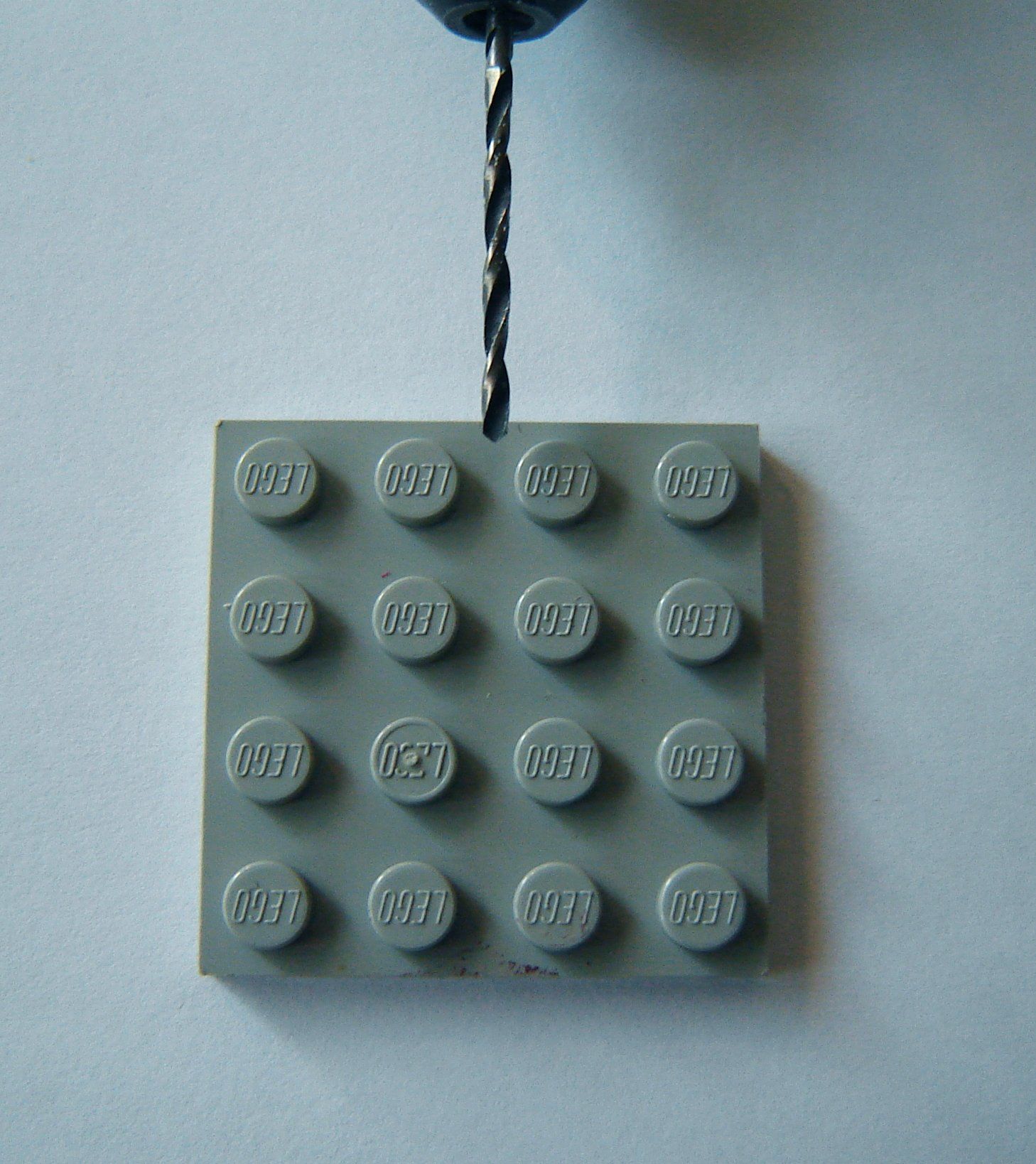 Simple Lego Necklace : 6 Steps - Instructables