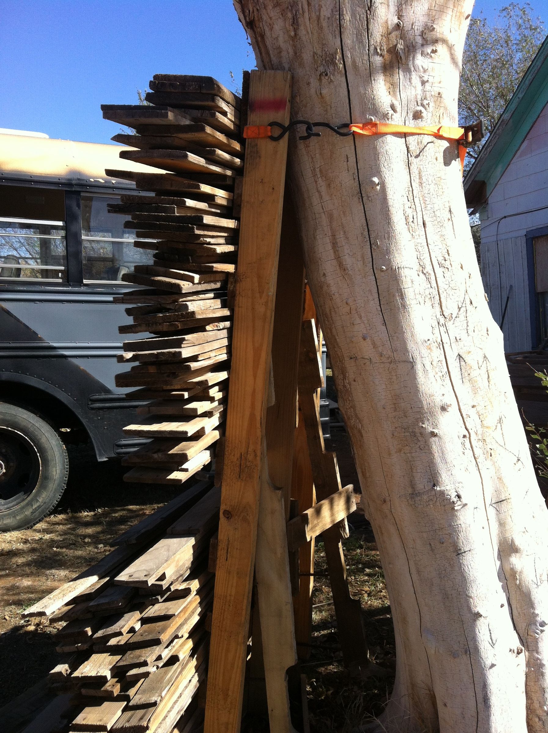 Pallet Lumber Sorting Rack : 3 Steps - Instructables