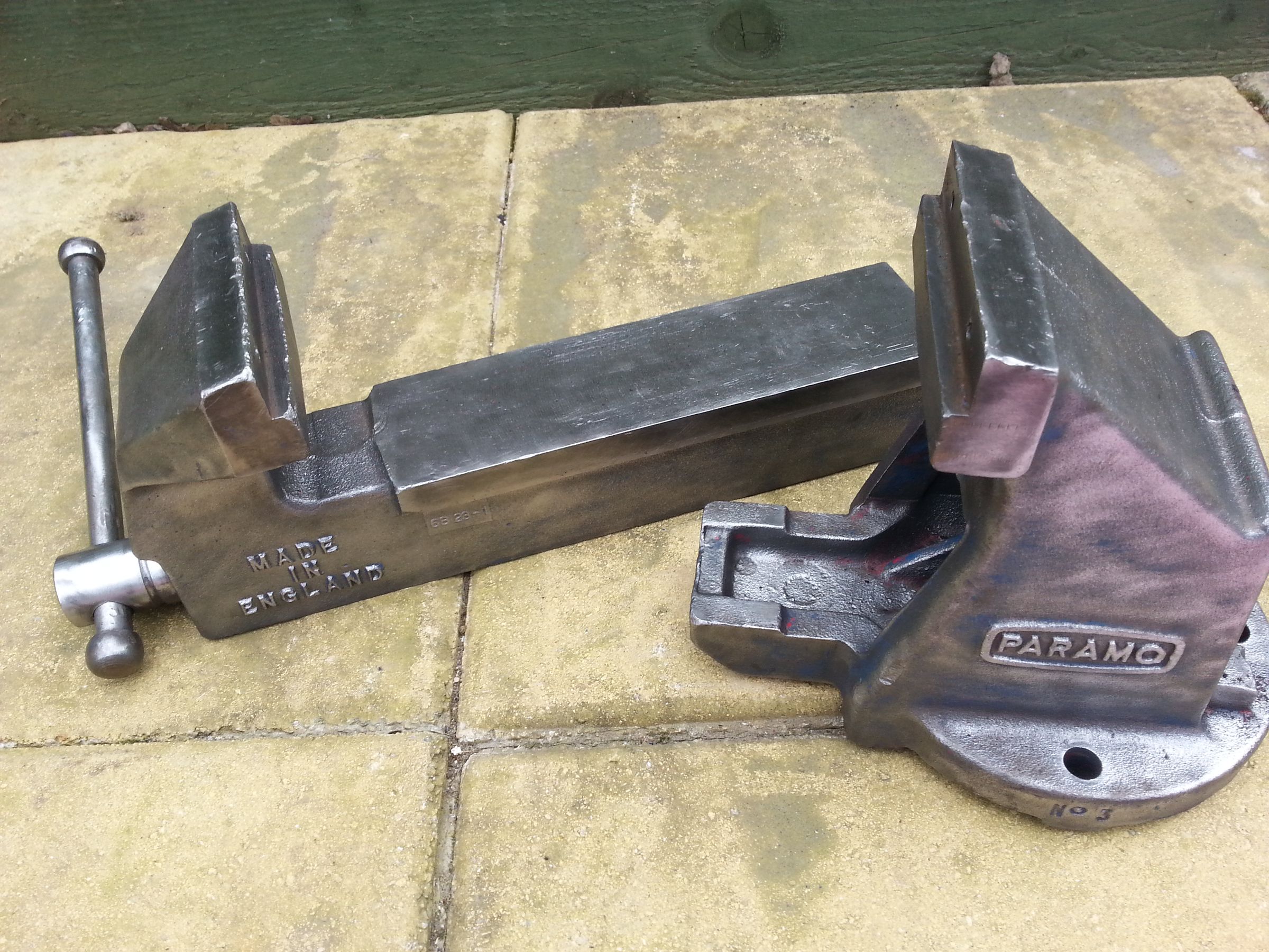 Bench Vice Refurb'. : 9 Steps (with Pictures) - Instructables