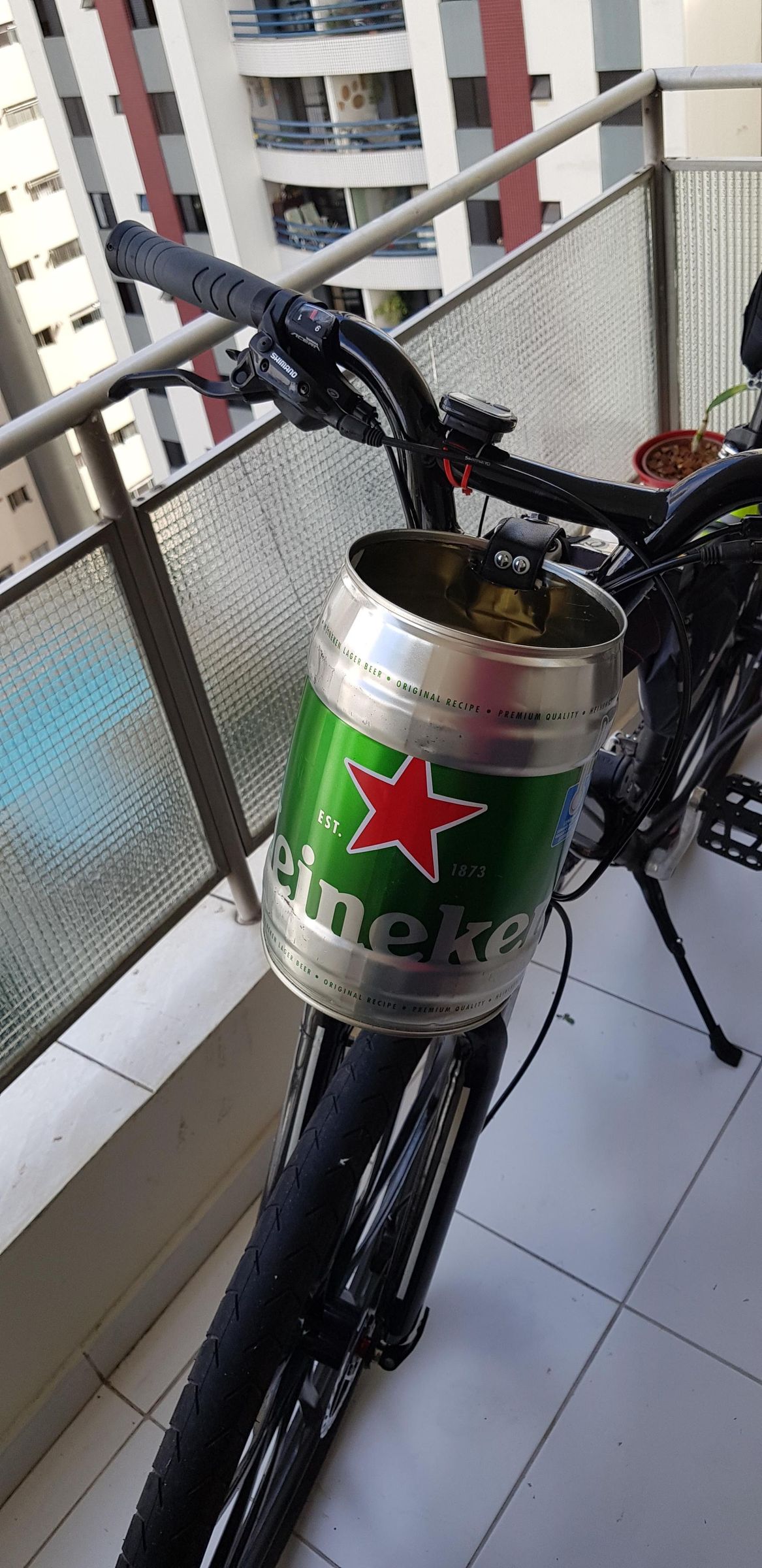 Heineken Keg Bicycle Basket : 3 Steps - Instructables
