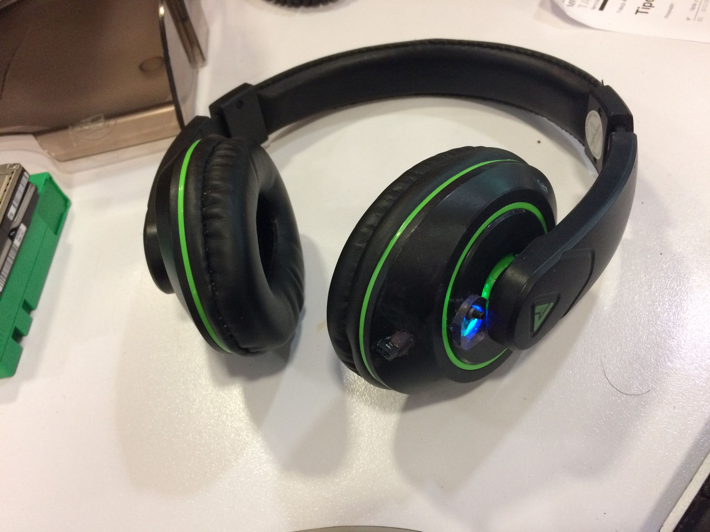 Bluetooth Headphones Conversion : 7 Steps (with Pictures) - Instructables