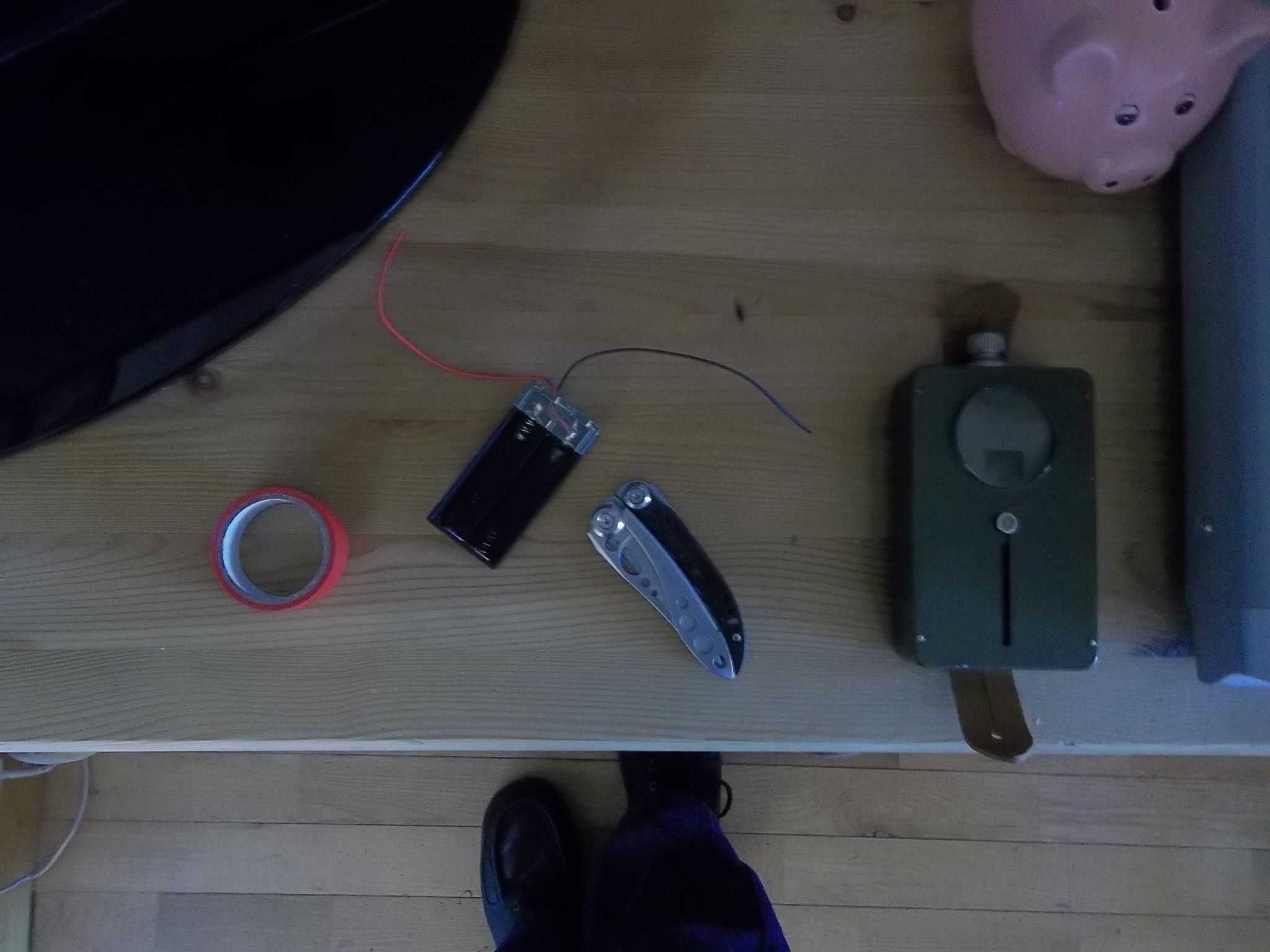 Restoring a WW2 JEAB Flashlight! - Instructables