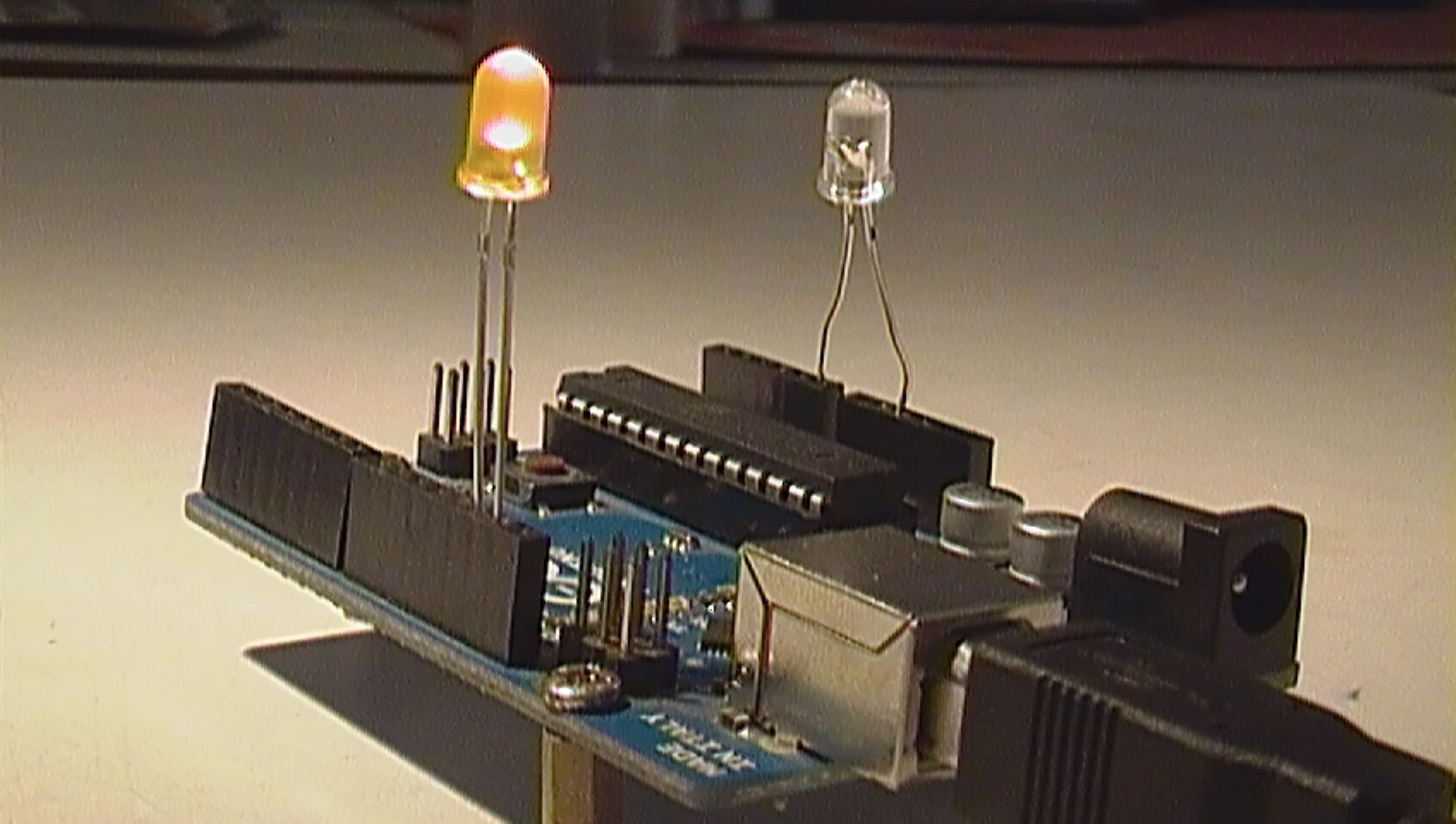 Light Sensing LEDs : 9 Steps (with Pictures) - Instructables