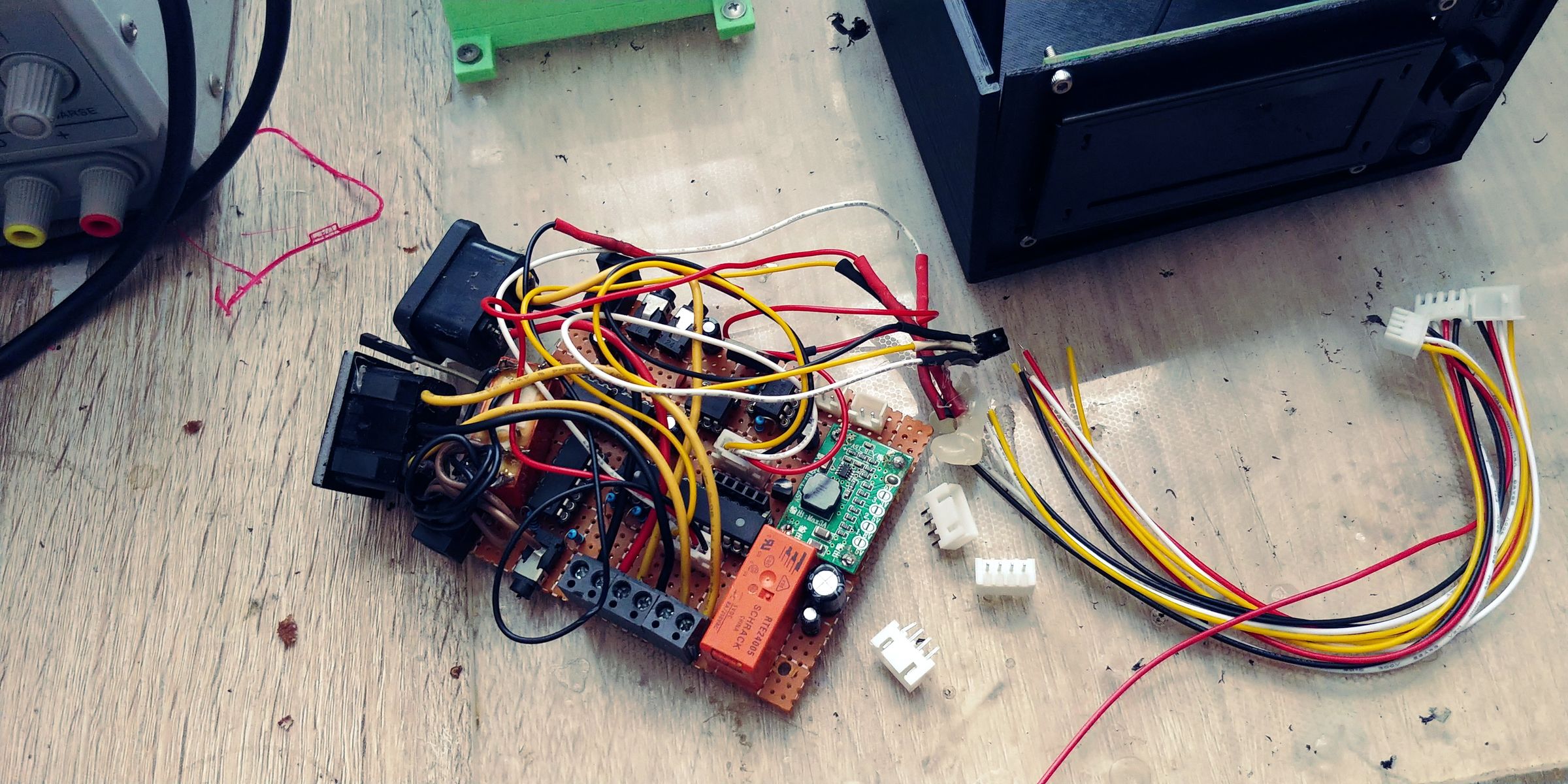 Remote Controlled Computer Desk : 8 Steps (with Pictures) - Instructables