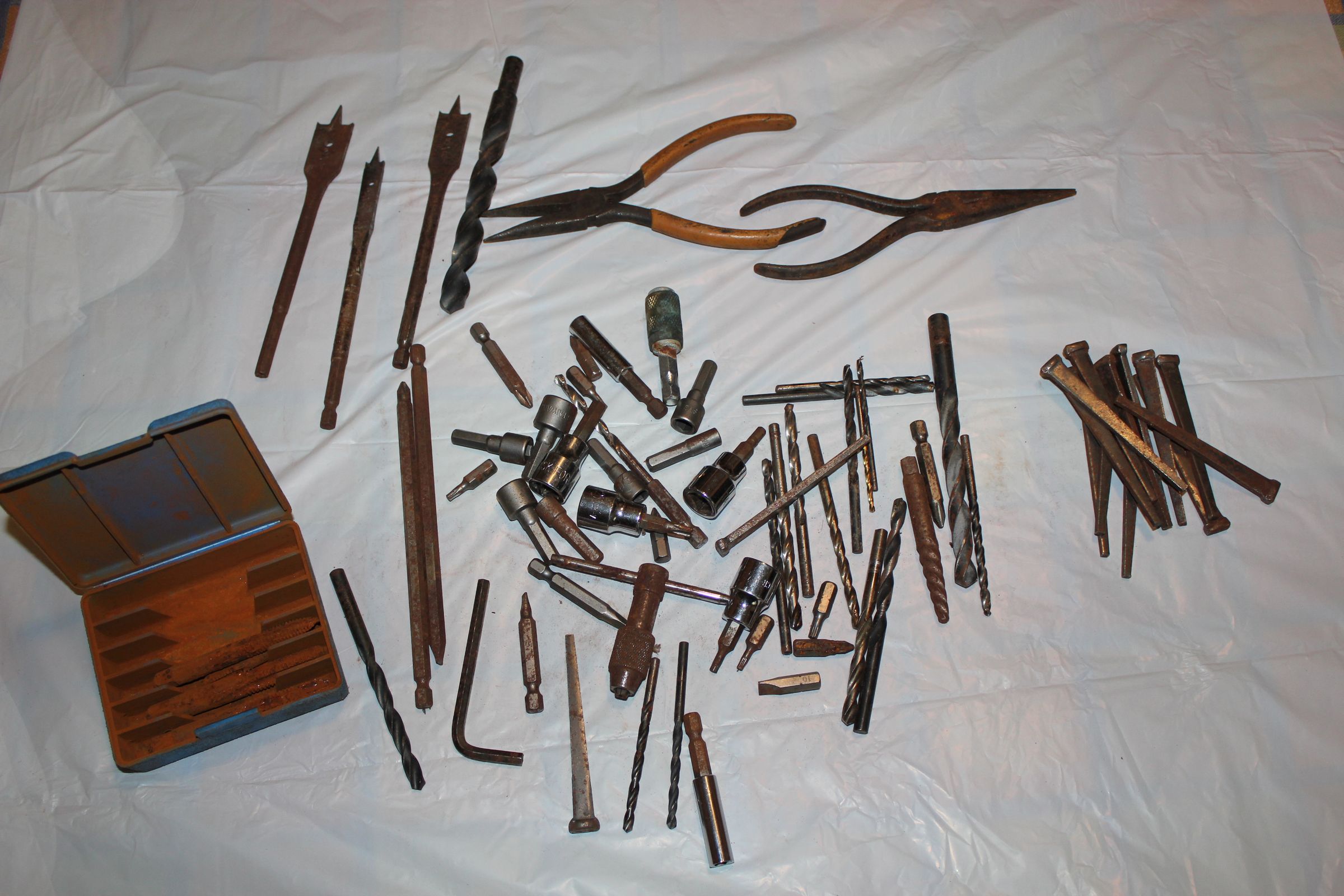 Cleaning Rust Off of Tools Without Harsh Chemicals : 4 Steps (with ...