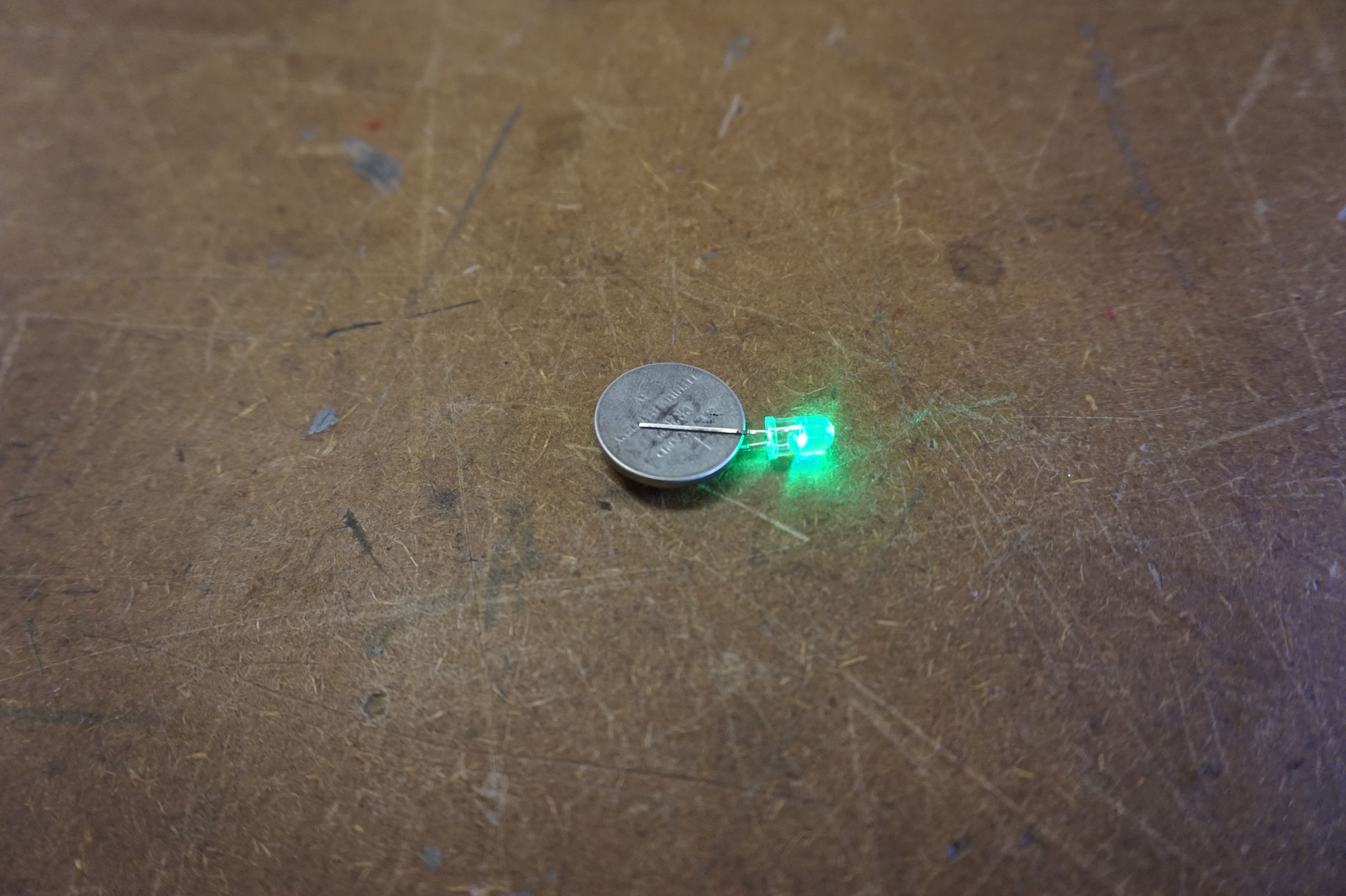 Five LED/Battery Holders : 5 Steps - Instructables