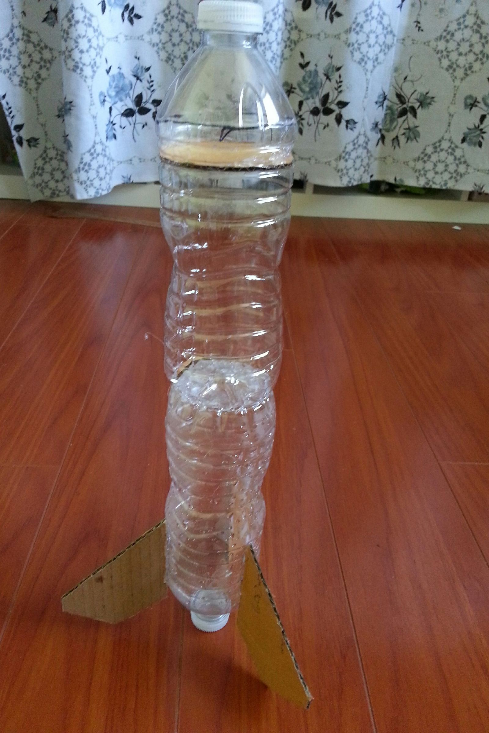 Mini Water Rockets : 6 Steps - Instructables