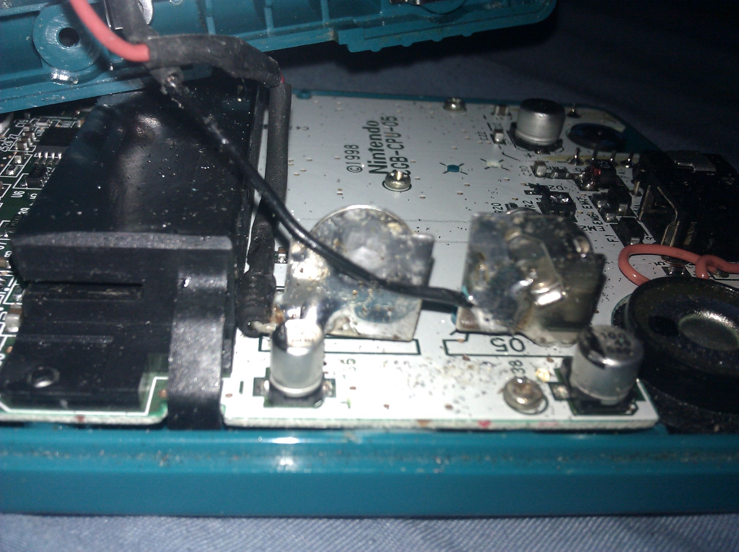 Solar Power Your Gameboy Color (updated) : 9 Steps - Instructables