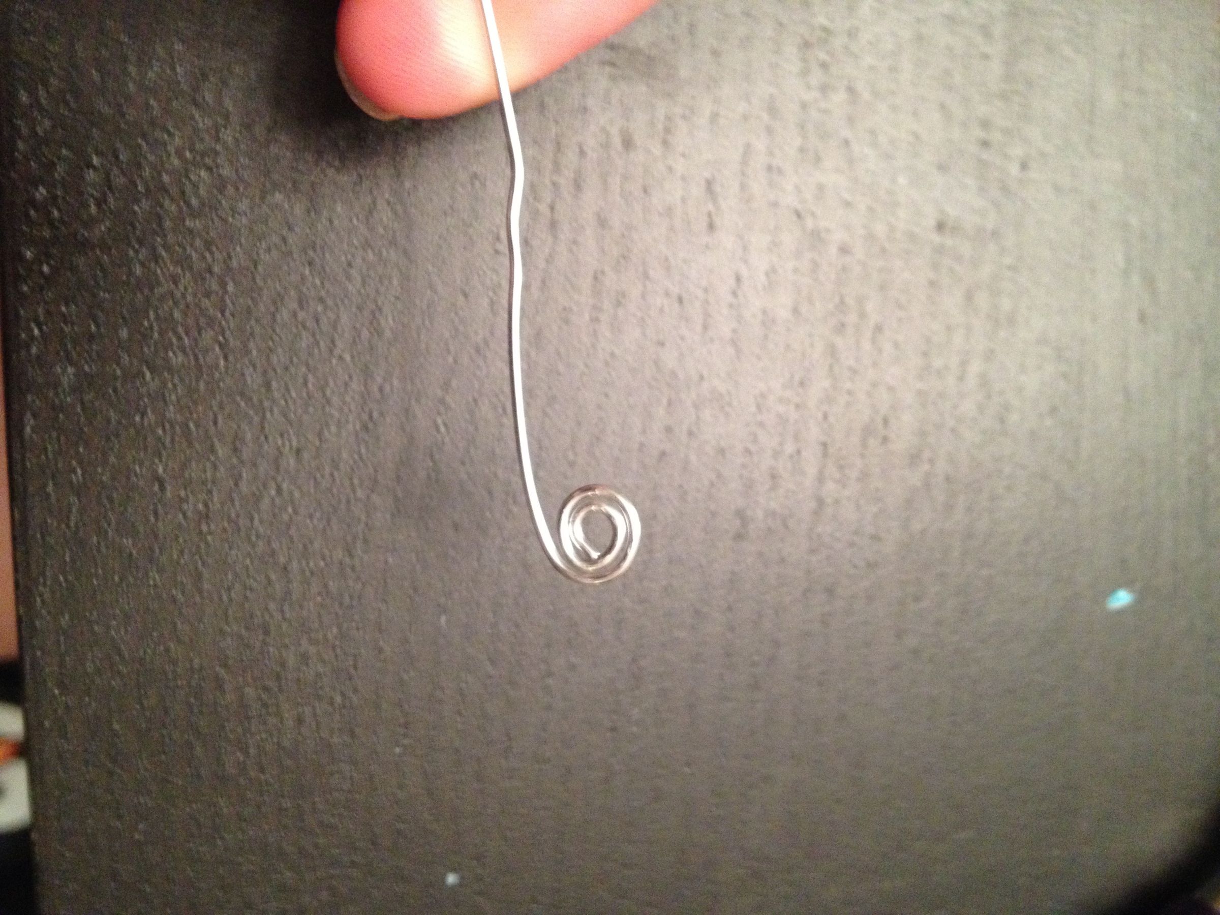 Swirly Paperclip Ring : 6 Steps (with Pictures) - Instructables