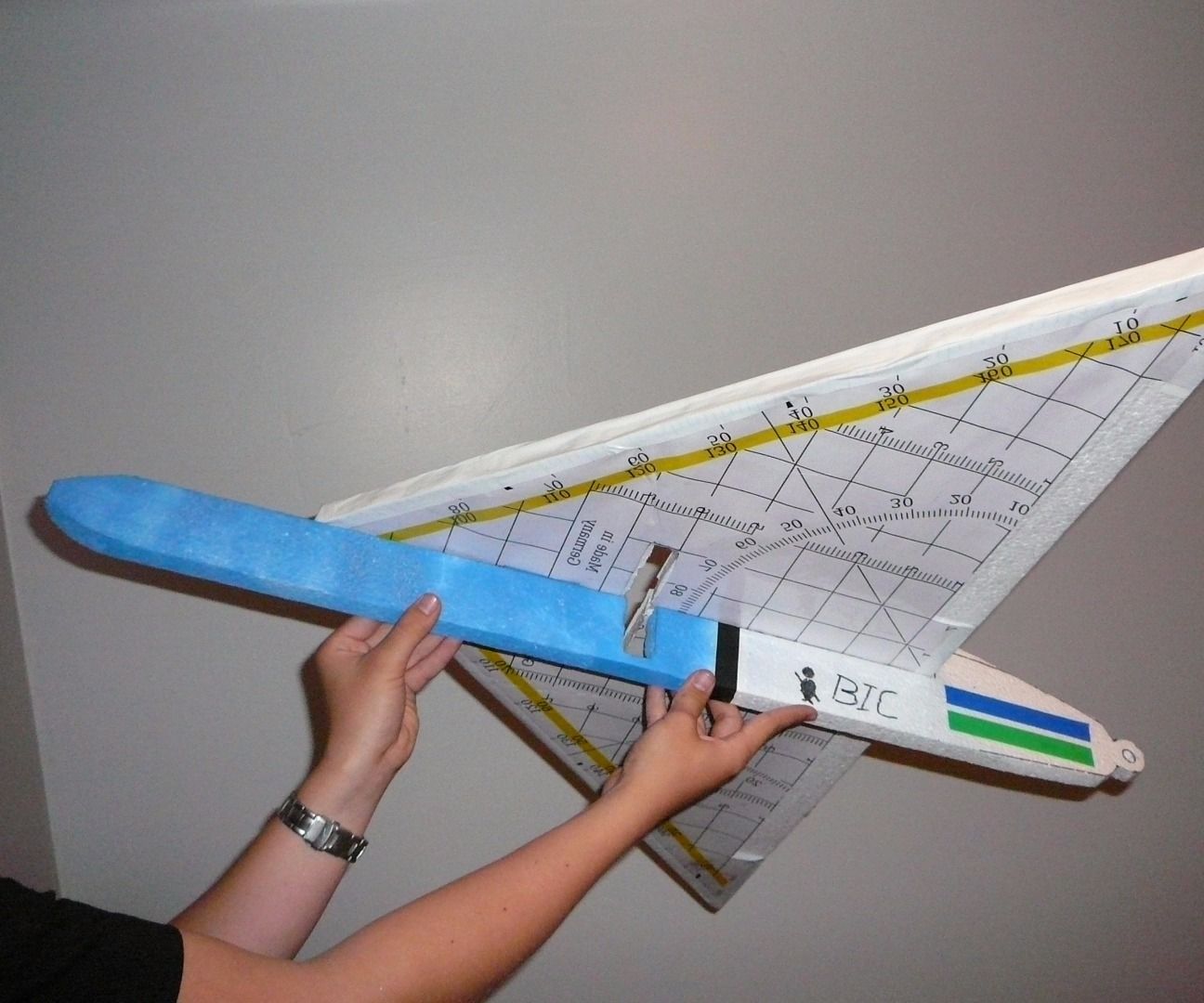 RC Pen-triangle Ruler Plane : 6 Steps (with Pictures) - Instructables