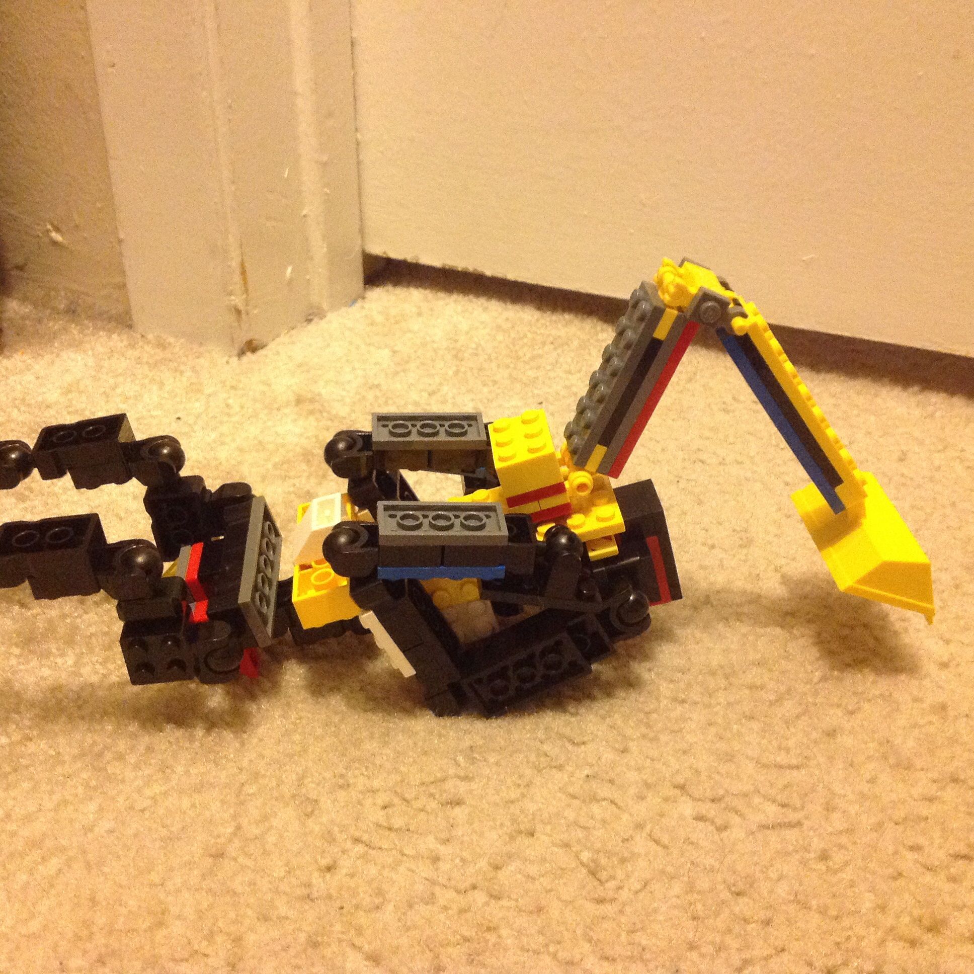 Lego Transformer... Autobot? Lost Constructicon? You Decide ...