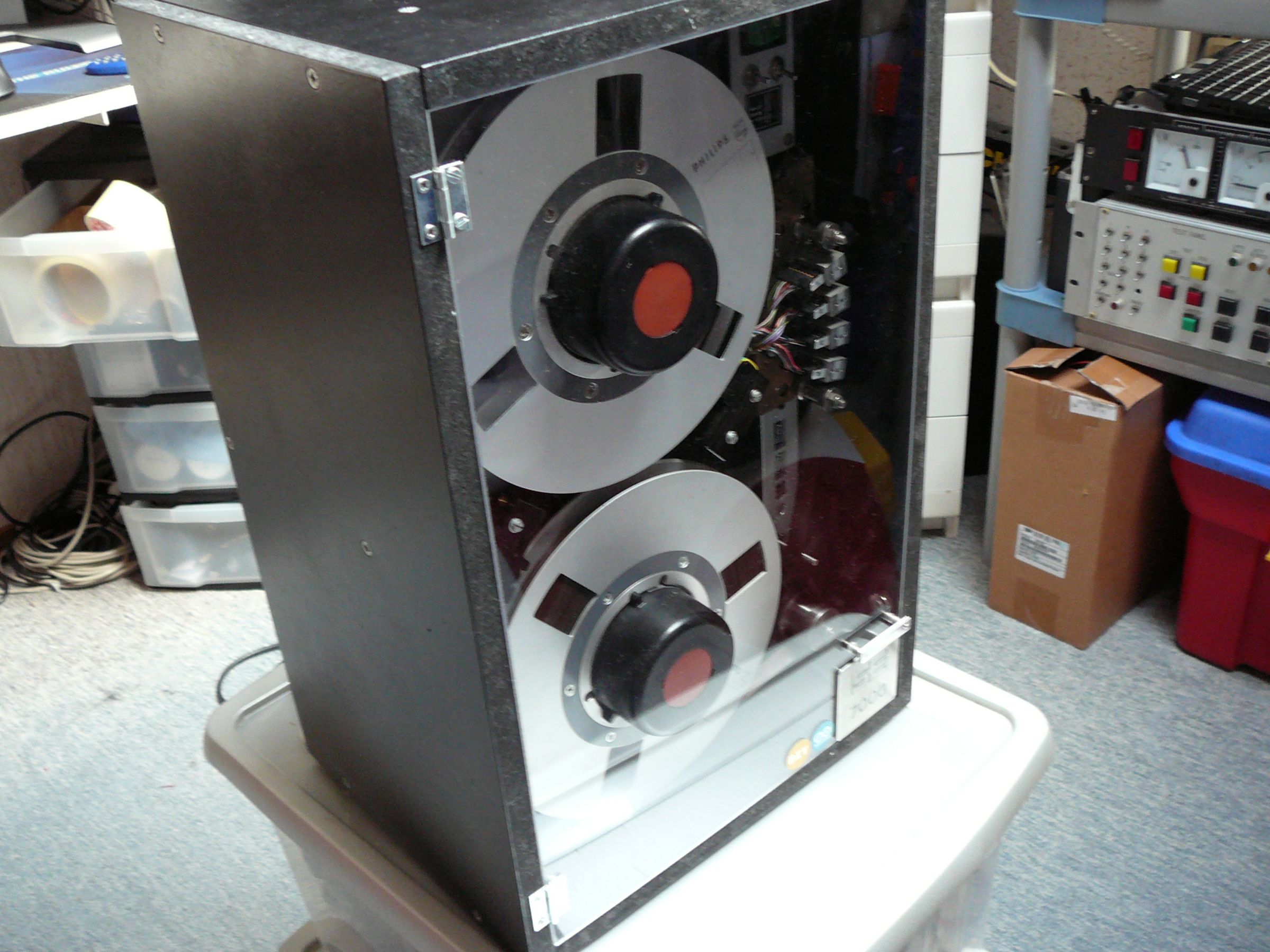 Time Machine Tape Streamer... - Instructables