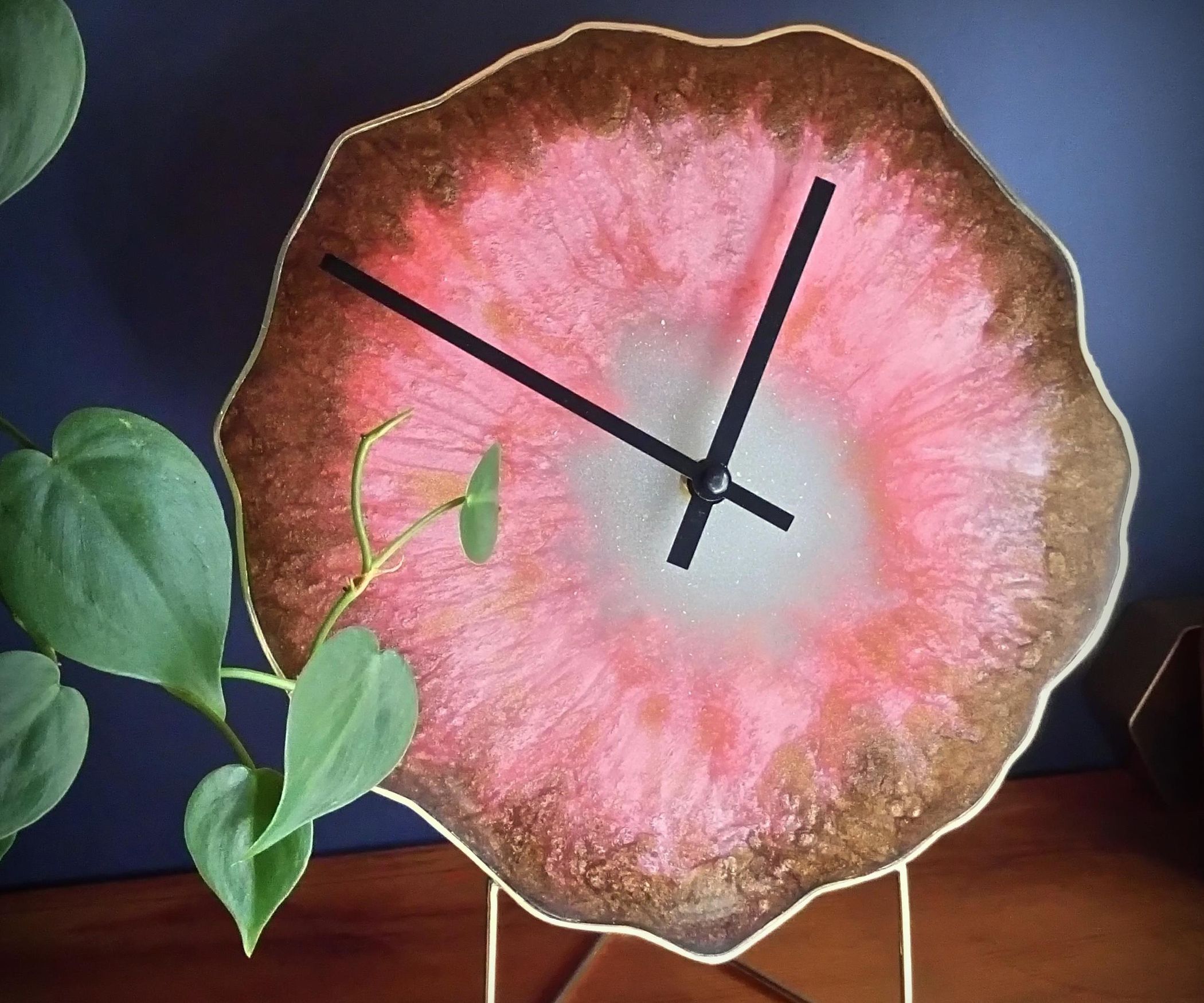 Geode Slice Clock : 8 Steps (with Pictures) - Instructables