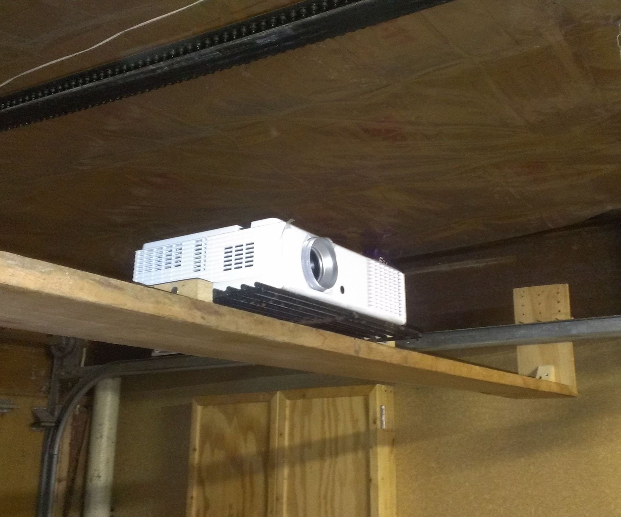 Adjustable Under Garagedoor Shelf/projector Mount : 6 Steps (with ...