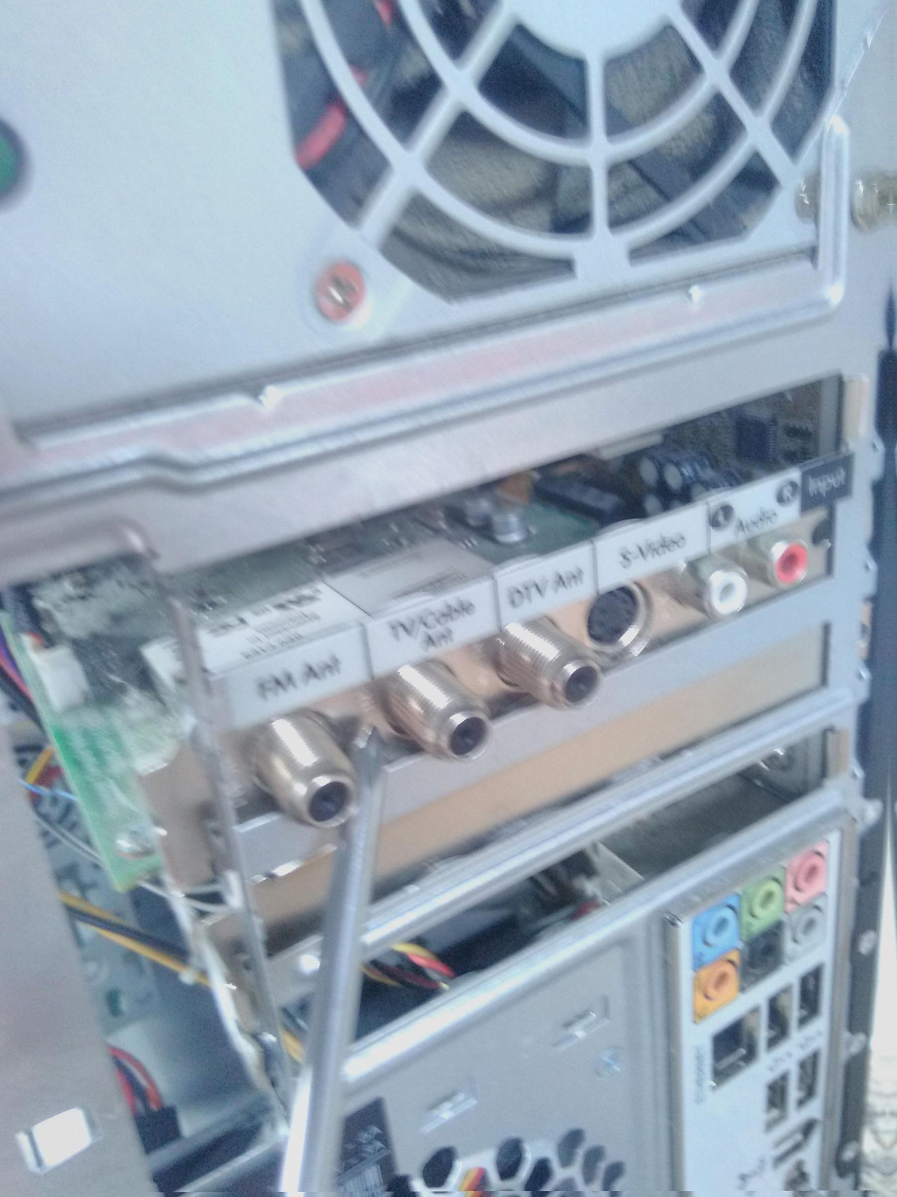 How to Turn a Old/Damaged Pc or Laptop Into a Media Box : 9 Steps ...