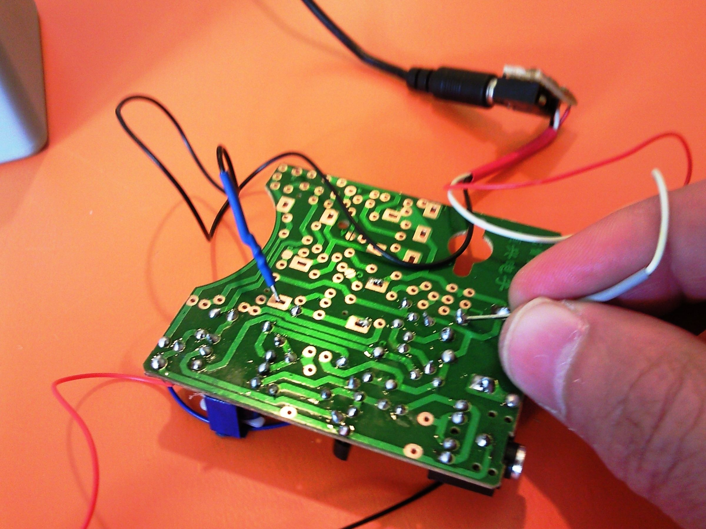 Assembling AM Radio Receiver Kit : 9 Steps (with Pictures) - Instructables