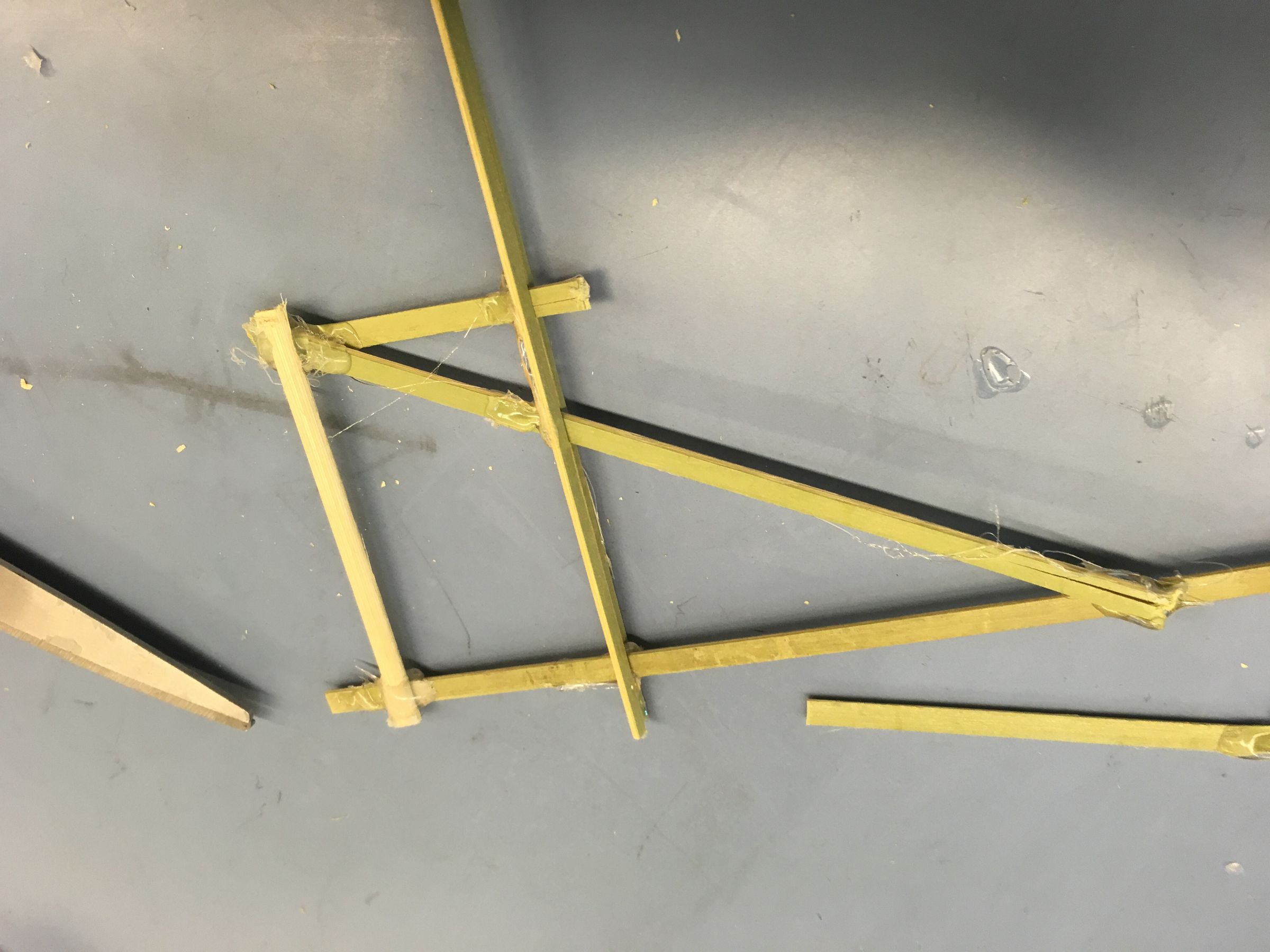 A Simple, Functional Ornithopter : 9 Steps - Instructables