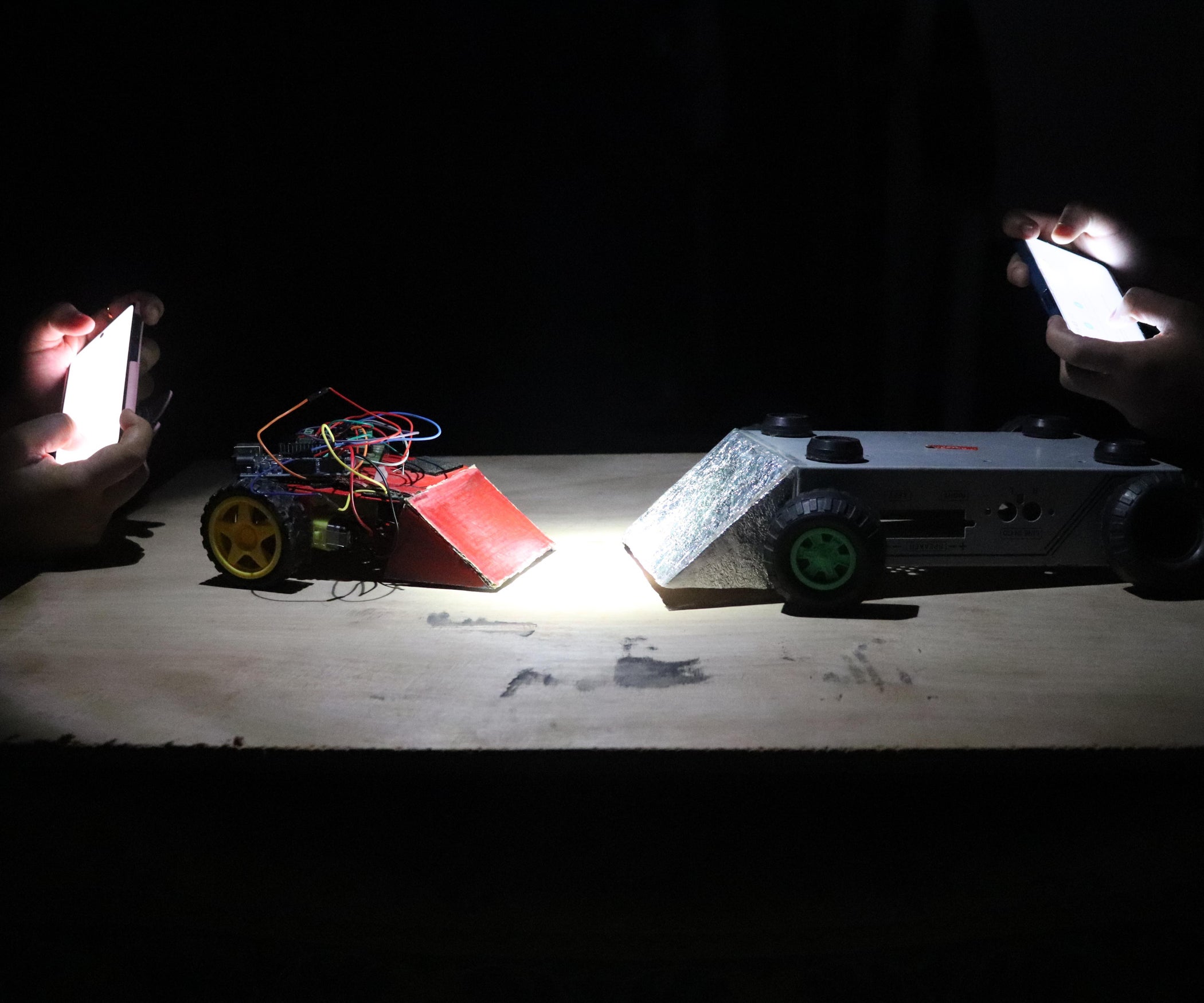 Make Your Own Sumobots ( and Battle ! ) : 9 Steps - Instructables