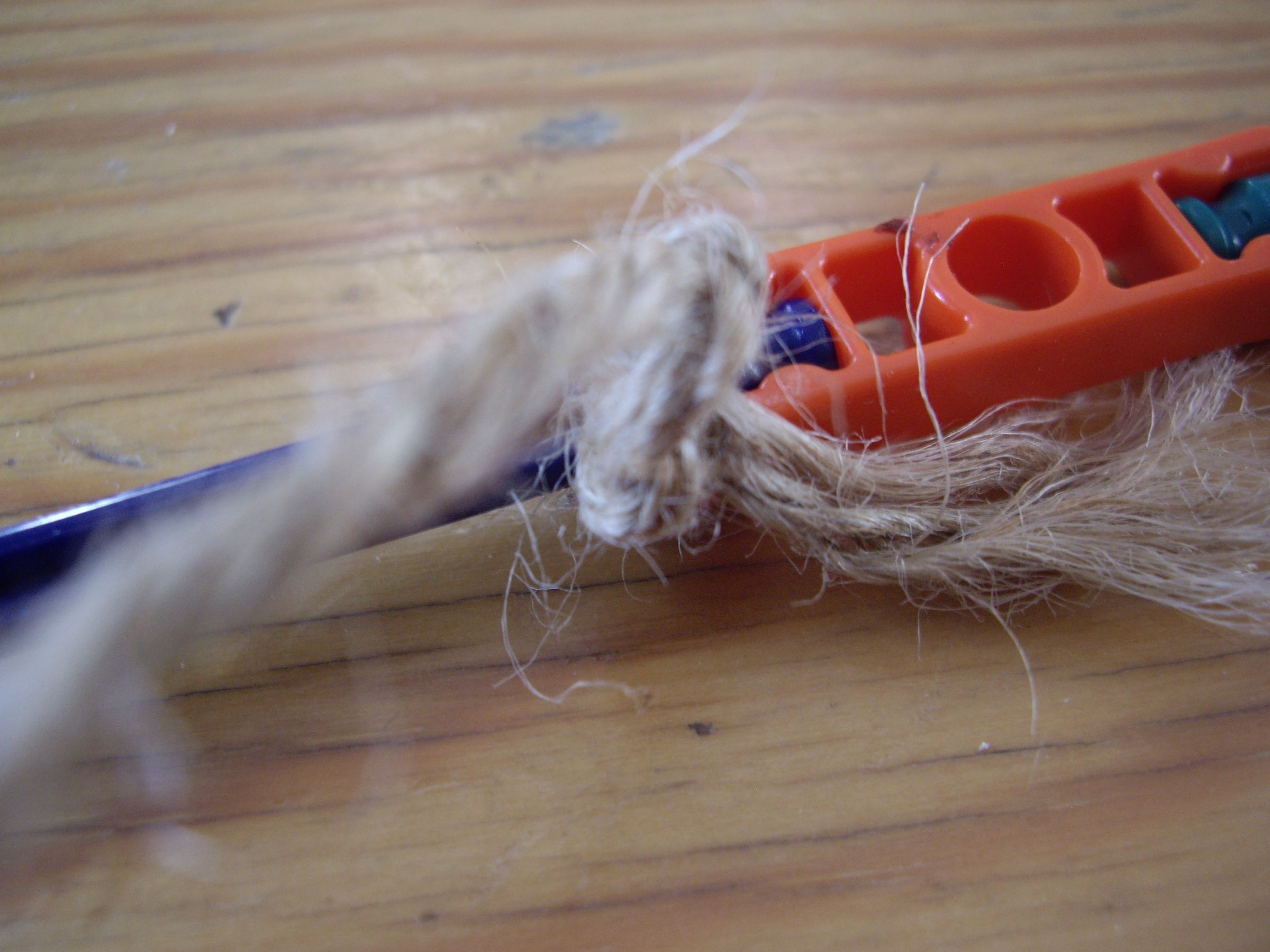 KNEX SHRAPNEL GRENADE/MINE/GUN : 8 Steps - Instructables