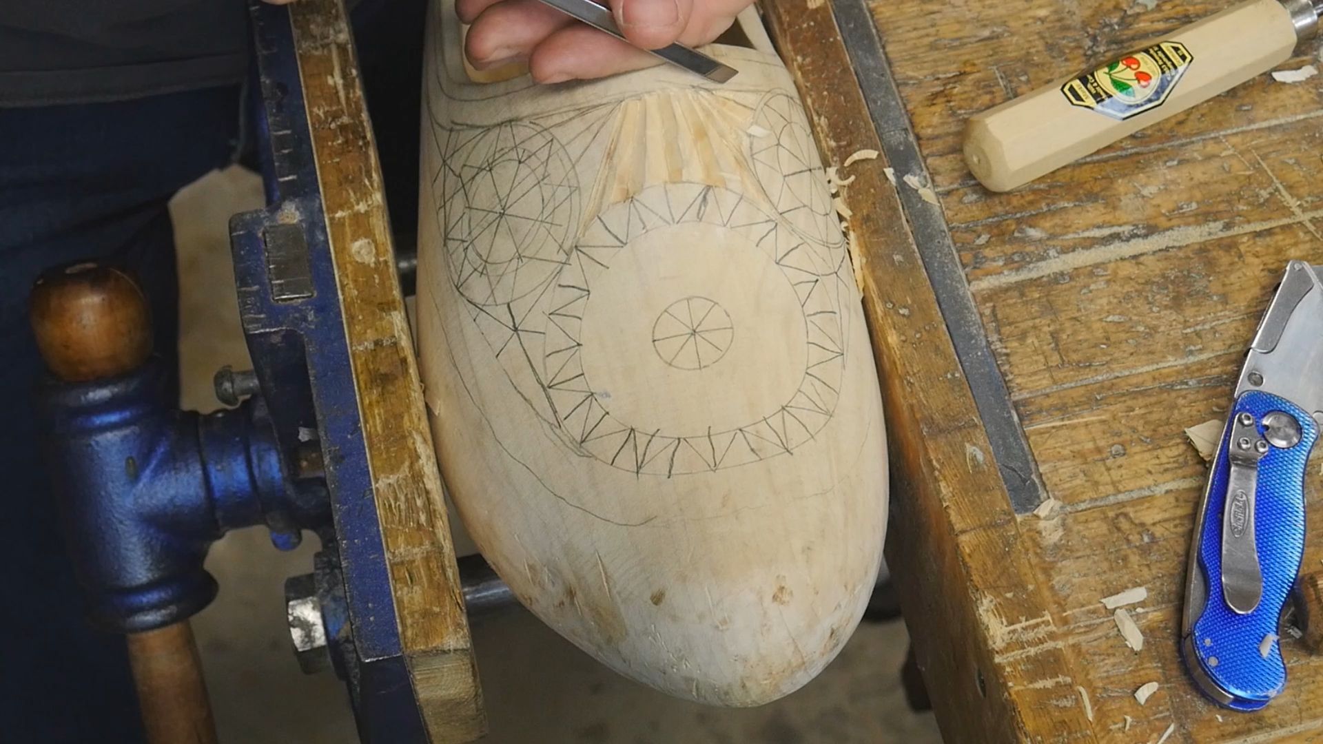 Carve Clogs for Shop Shoes : 8 Steps (with Pictures) - Instructables