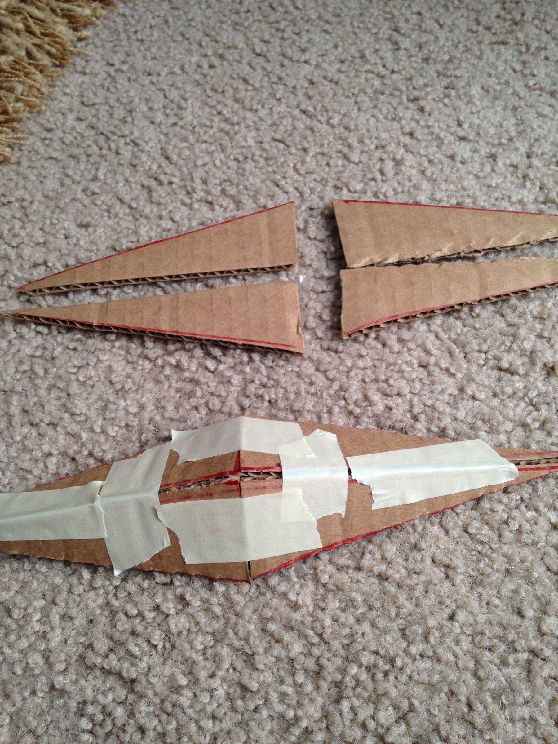 10 Easy Steps to a Cardboard Helmet : 10 Steps - Instructables