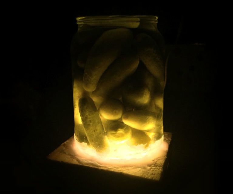 Pickle Lamp : 7 Steps - Instructables