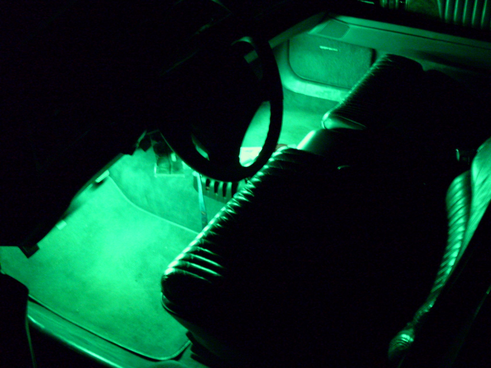 Install Computer Cold Cathode Lights Into Car : 7 Steps - Instructables