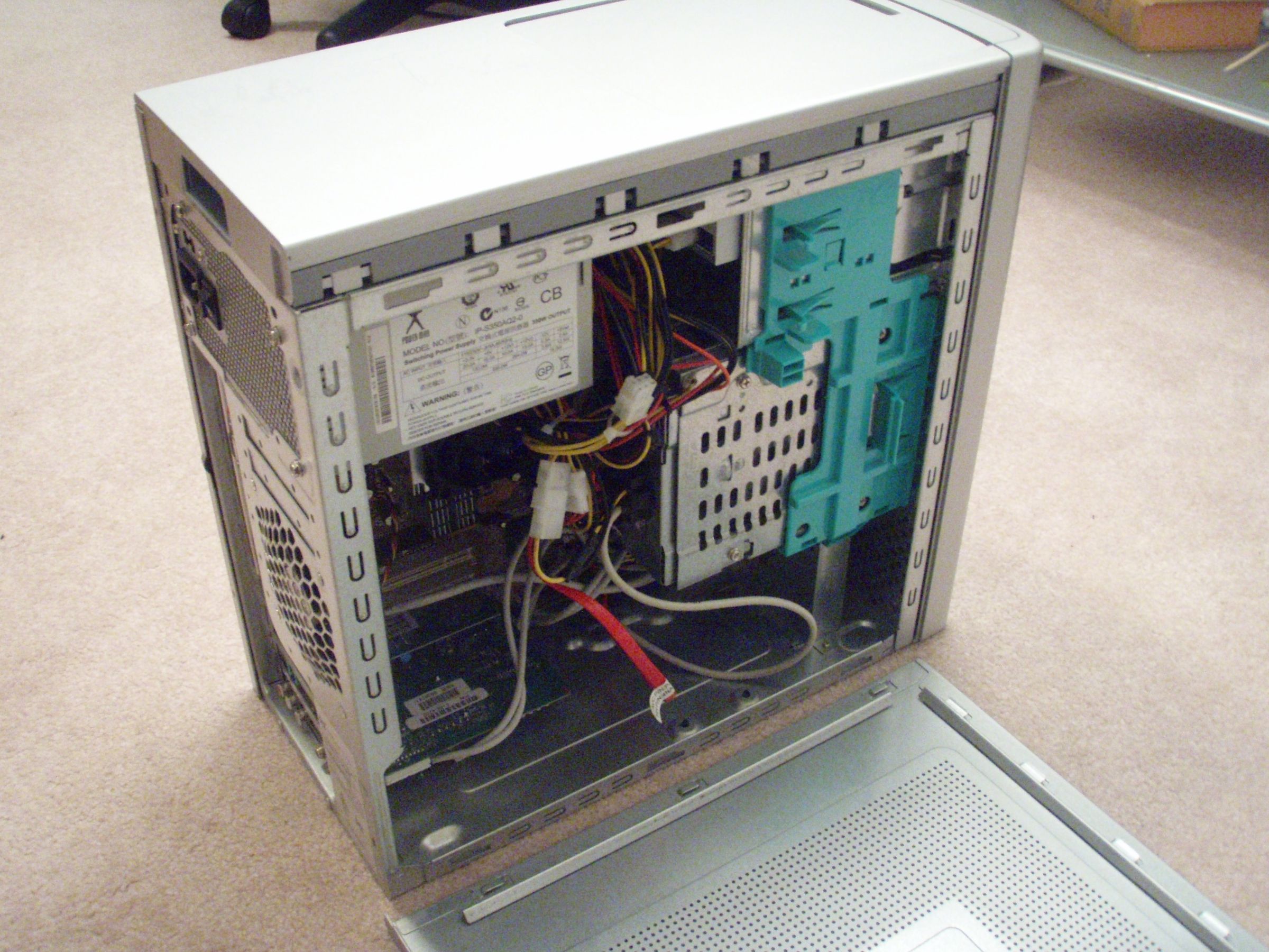 How to Disassemble a Computer : 16 Steps (with Pictures) - Instructables