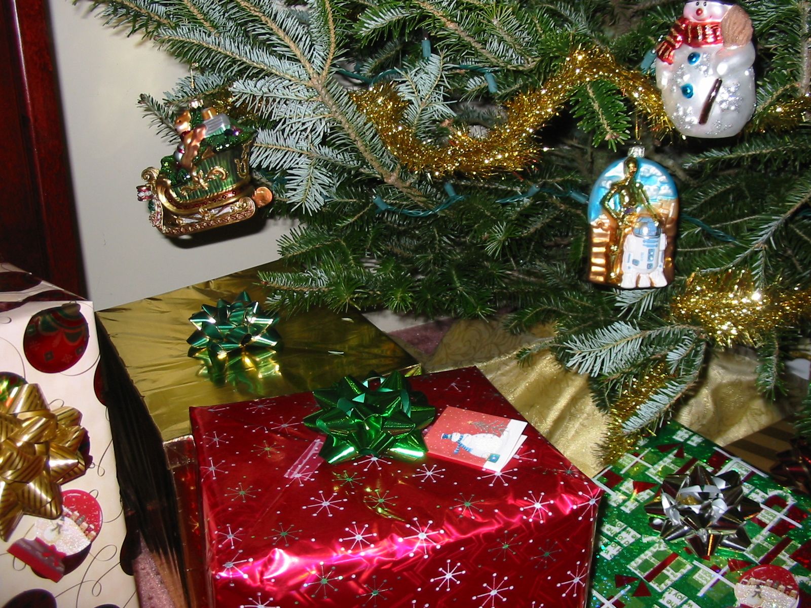 Make a Hidden Christmas Tree Watering System : 7 Steps (with Pictures ...