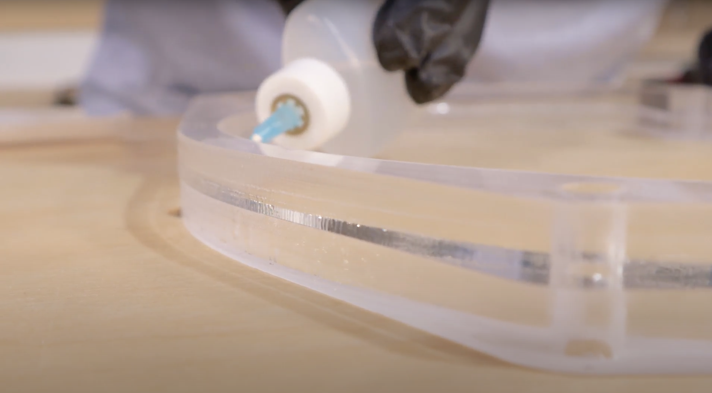 Advanced Silicone Mold Making Techniques for Epoxy Casting : 4 Steps ...