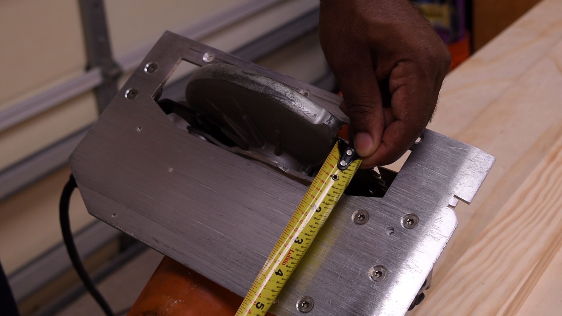 MAX CUT 2 Circular Saw Crosscut & Miter Jig : 11 Steps (with Pictures ...