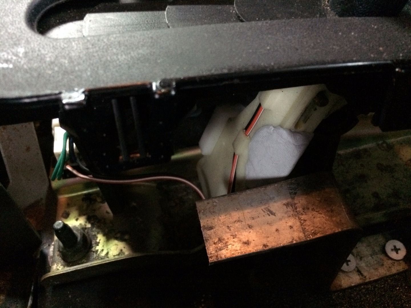 Jeep Grand Cherokee WJ Reverse Light Hack : 10 Steps - Instructables