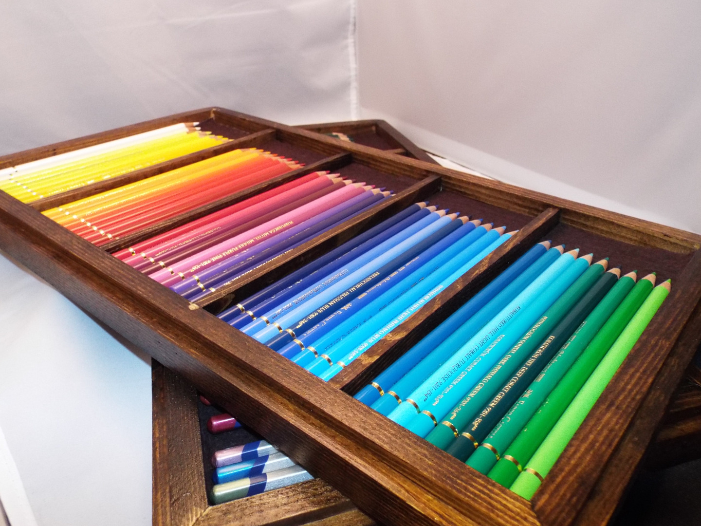 Pencil trays store