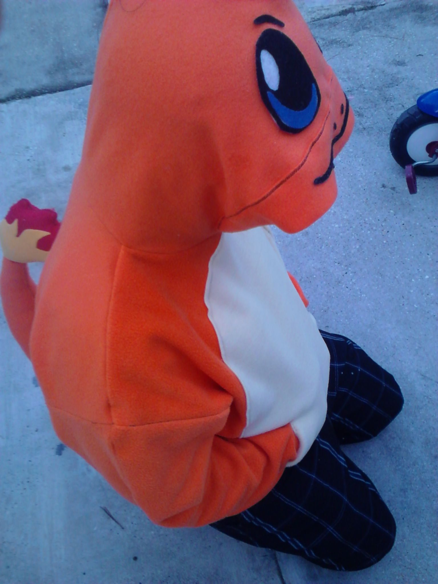 Charmander Hoodie : 4 Steps - Instructables