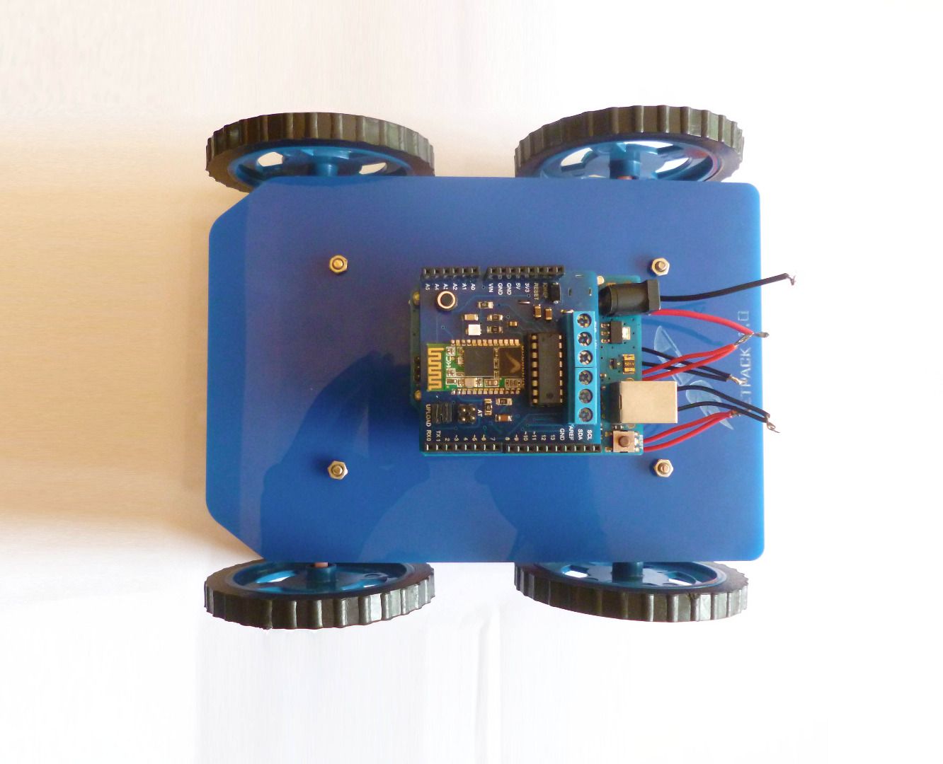 SmartPhone Controlled Bluetooth Rover Kit : 8 Steps - Instructables