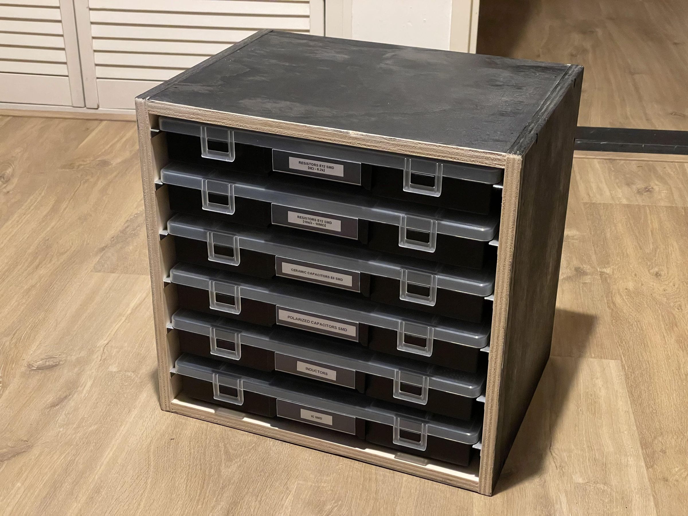 The (almost) Perfect Rack Organizer for Electronic Components and Other ...