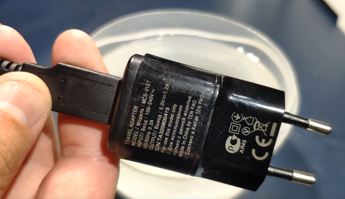 How to Clean Coins With Electrolysis : 6 Steps (with Pictures ...