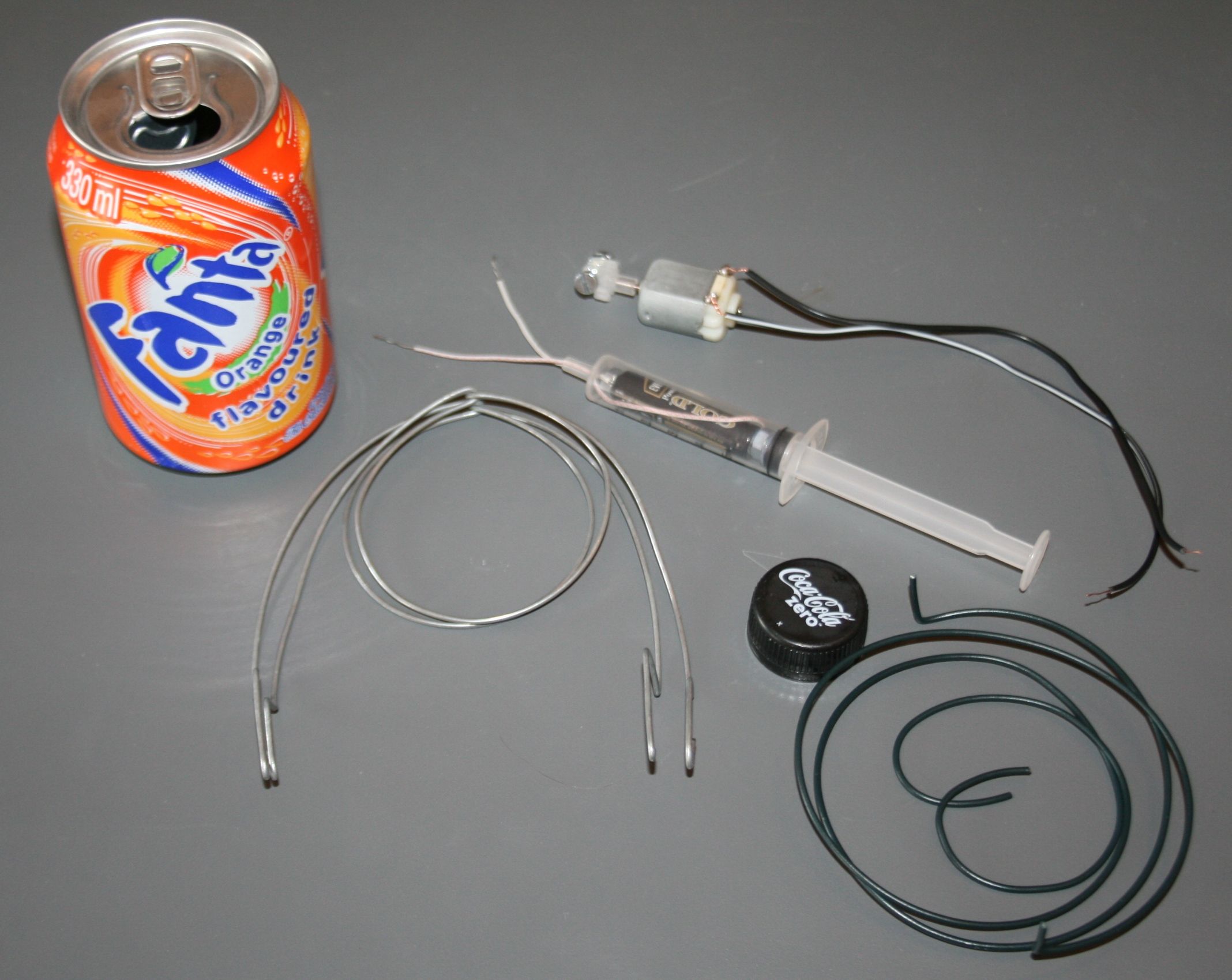Soda Can Vibrating Bug : 6 Steps - Instructables